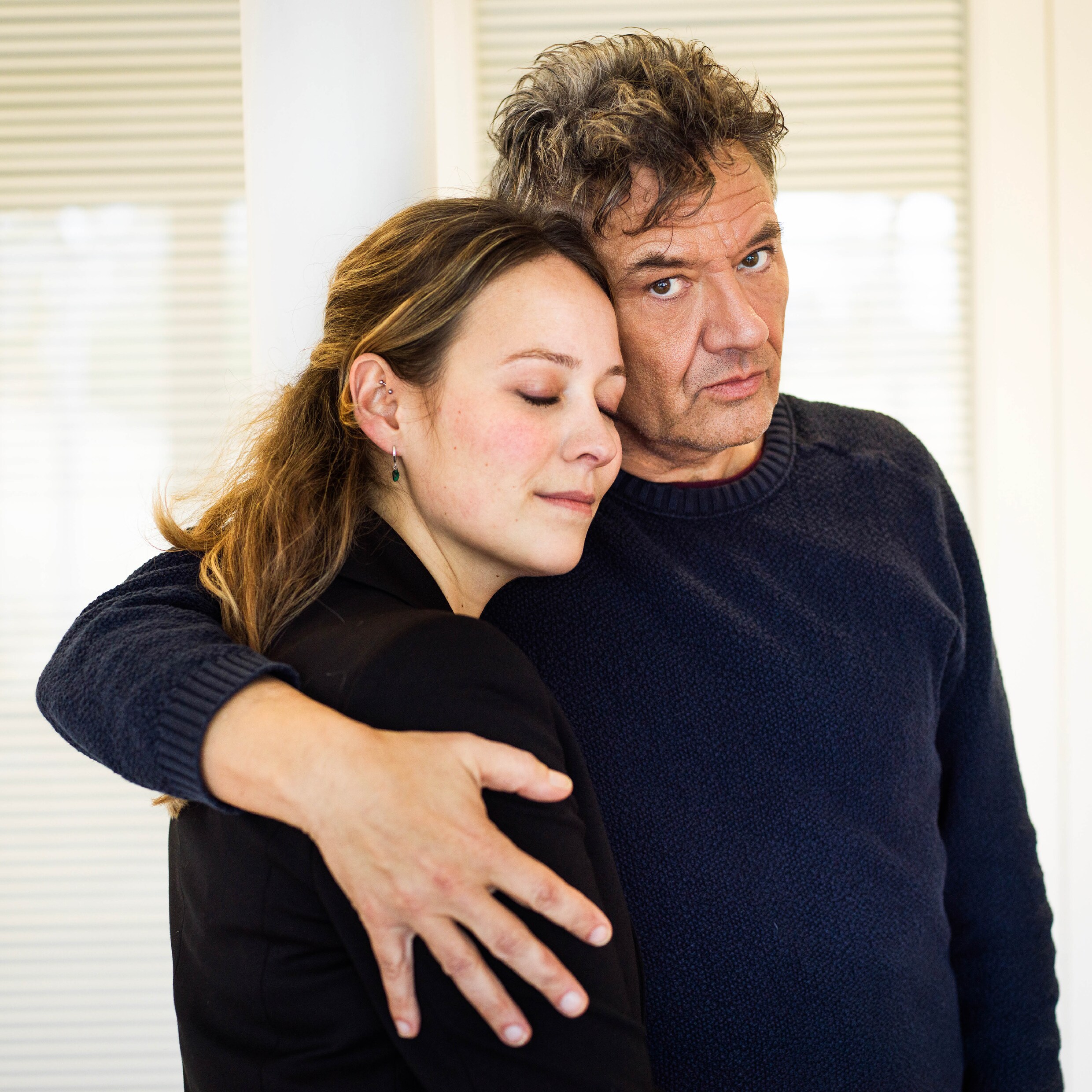 Nona en Winnie, de dochters van Bart Peeters: ‘Ik heb meegewerkt aan ...