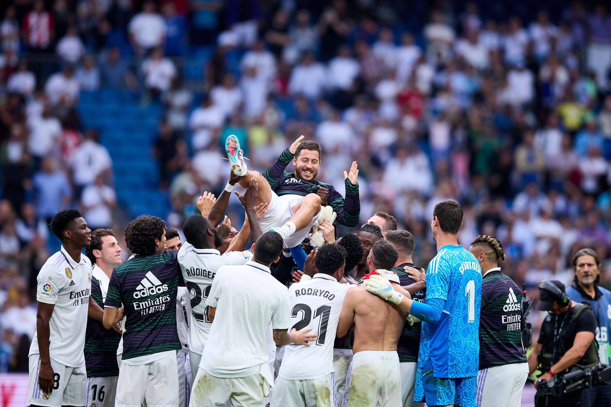 ‘Eden Hazard lult maar wat: hij kon en kan geen dag zonder zijn flesje ...