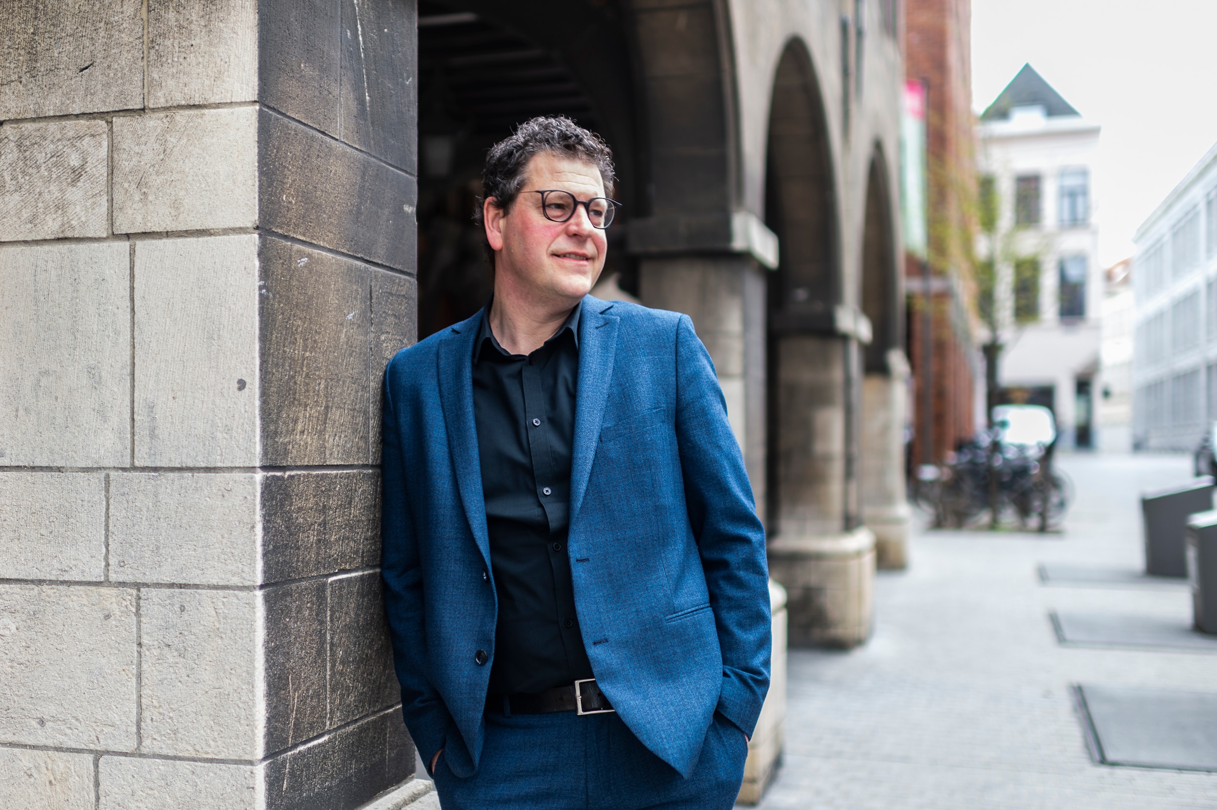 Crisis bij Vooruit Antwerpen na ‘schandalig’ interview Jinnih Beels ...