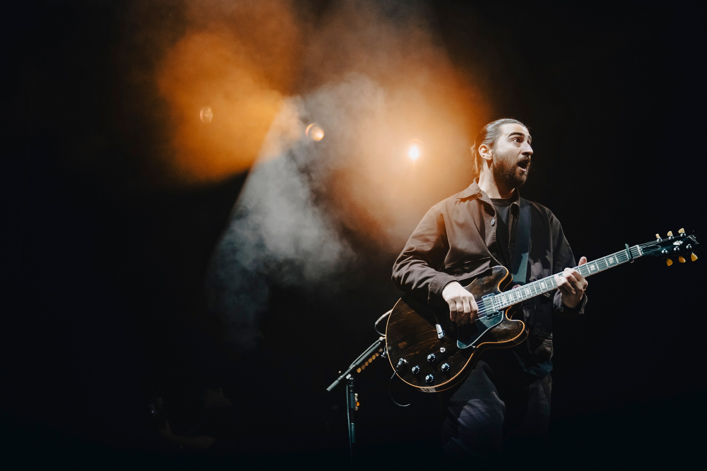 Banjo’s, ukeleles en refreinen die openbreken: waarom dit de zomer ...