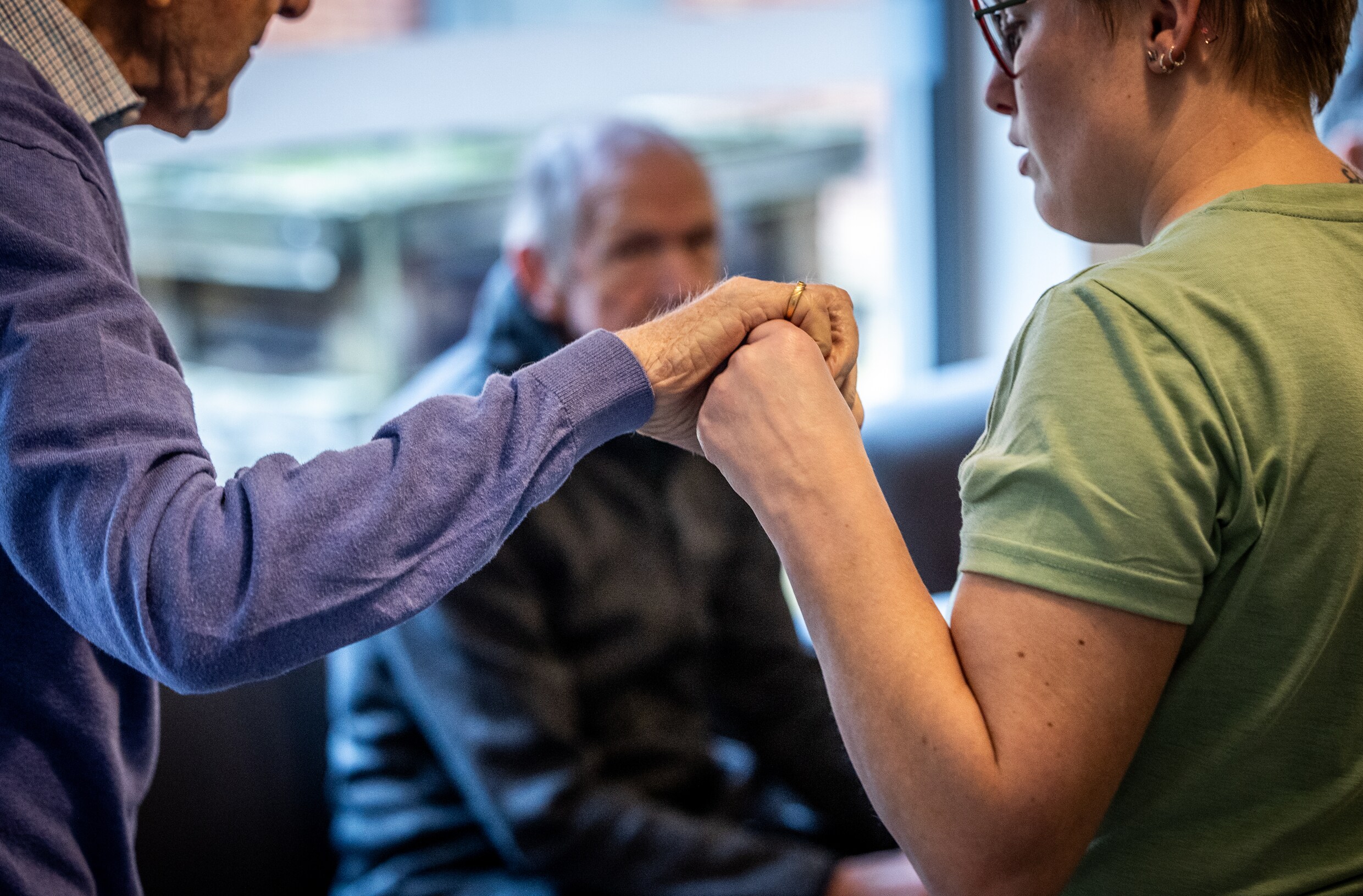 ‘Tijdens covid werden ons betere arbeidsvoorwaarden in de zorg beloofd ...