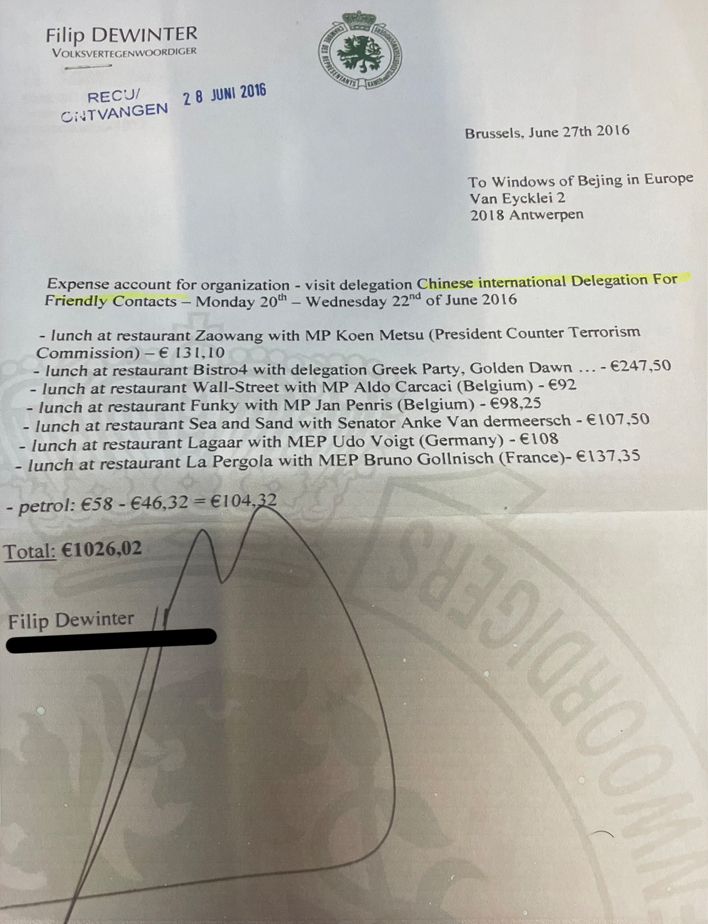 ‘Vergoed mijn lobbywerk maar naar jouw voldoening’, krabbelde hij snel ...