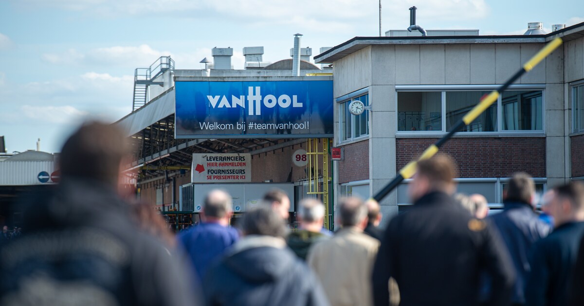 Onzekerheid voor 2.500 Van Hool-werknemers: ‘Er is wel een ...