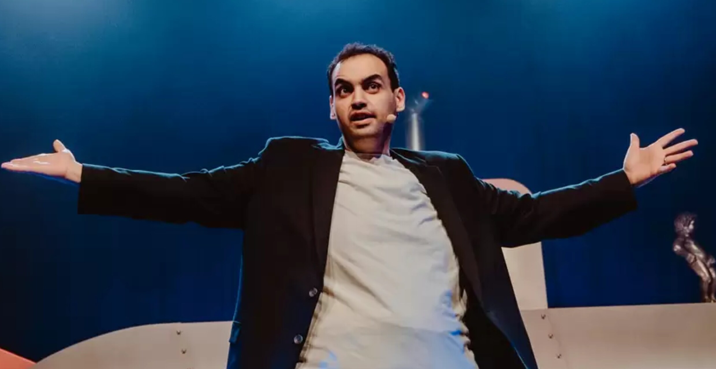 Kamal Kharmach tekent exclusiviteitscontract bij VRT: ‘Als ik voor het ...