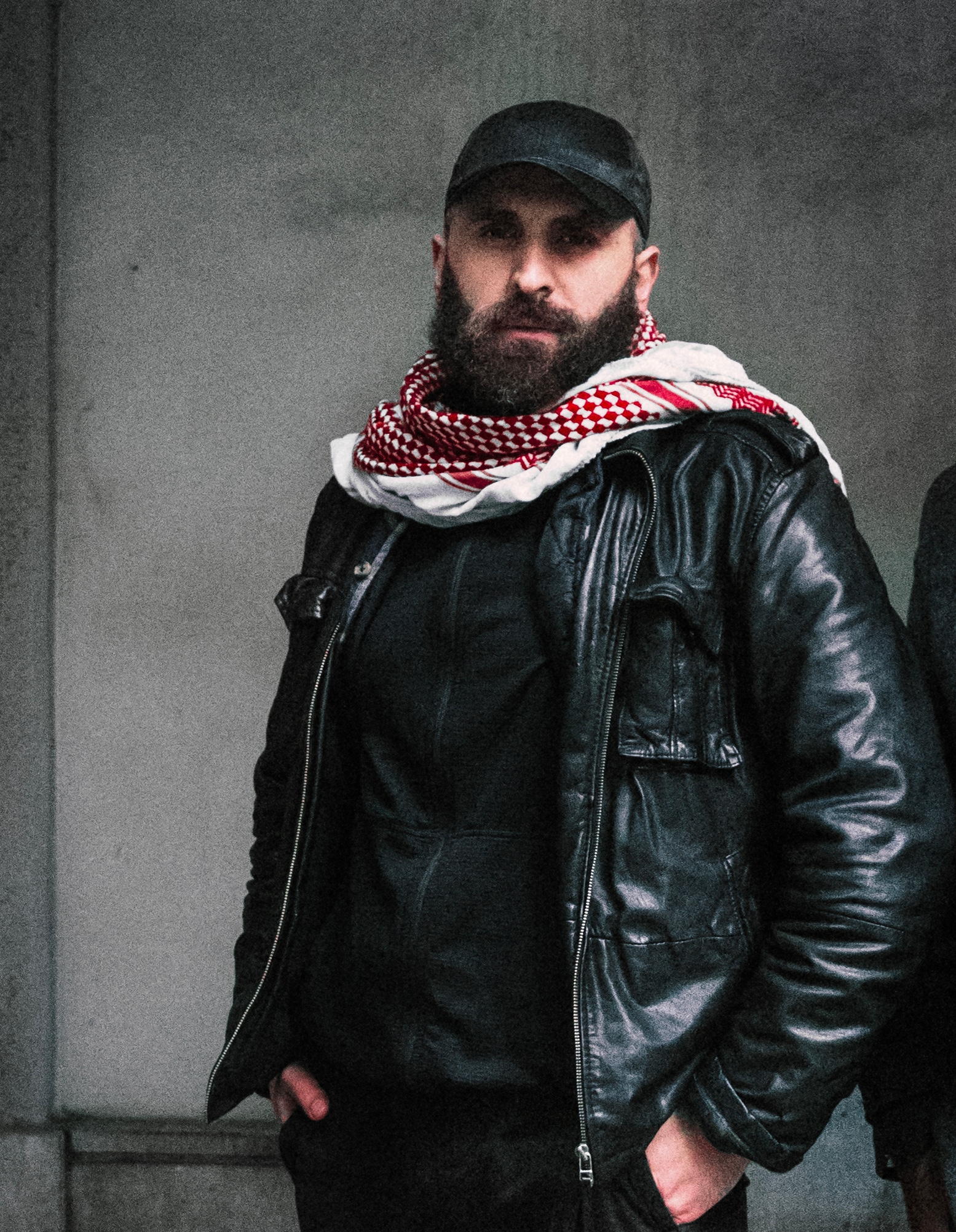 ‘Het bloed van varkens’ en zonnebadende IS-strijders: de duistere ...