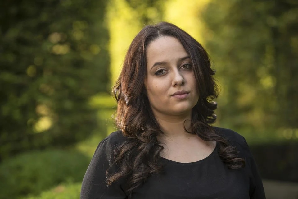 Failliete influencer Jamilla Baidou onder vuur nu ze jonge volgers om donaties vraagt: ‘Ik word ...