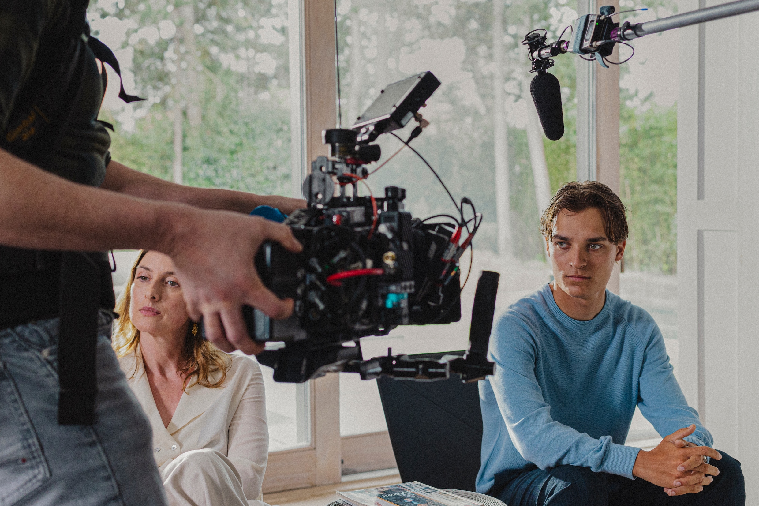 Pommelien Thijs en Willem De Schryver keren terug als rijkeluiskinderen ...