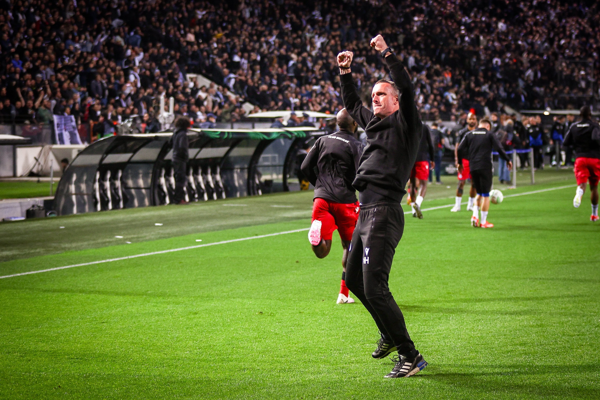 Nicky Hayen tekent contract van onbepaalde duur bij Club Brugge: wat is ...
