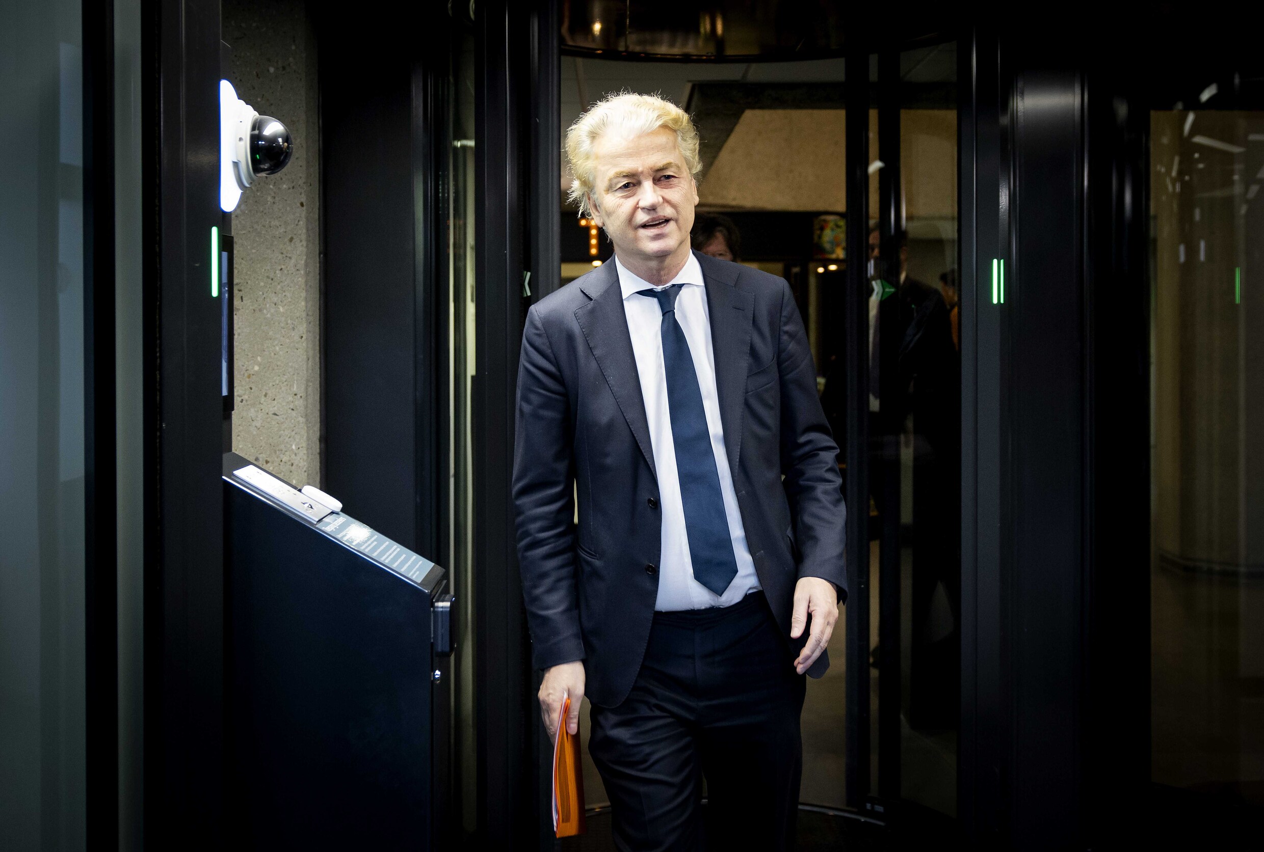 Rob Wijnberg: ‘Mijn opa was een nazi-jager. Het personage van Brad Pitt ...