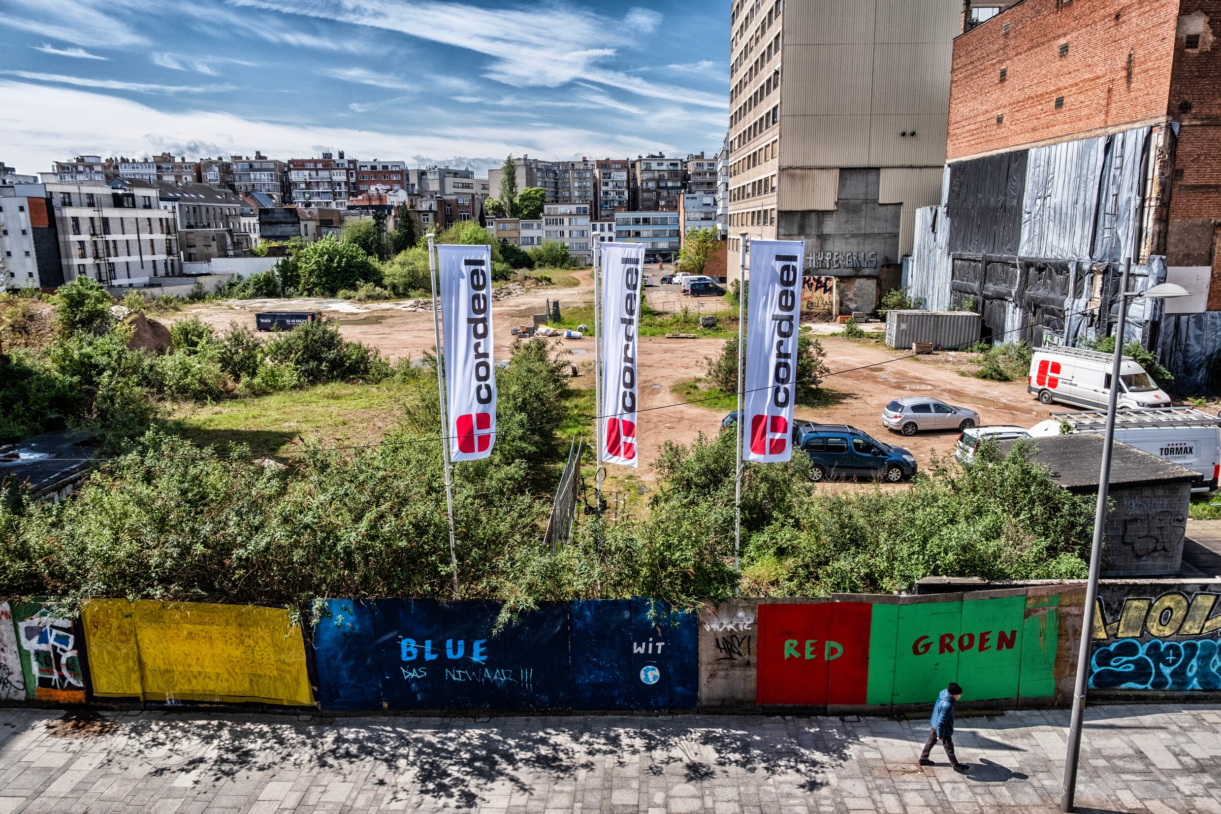 Aanklachten voor valsheid in geschriften, verduistering, witwas en ...