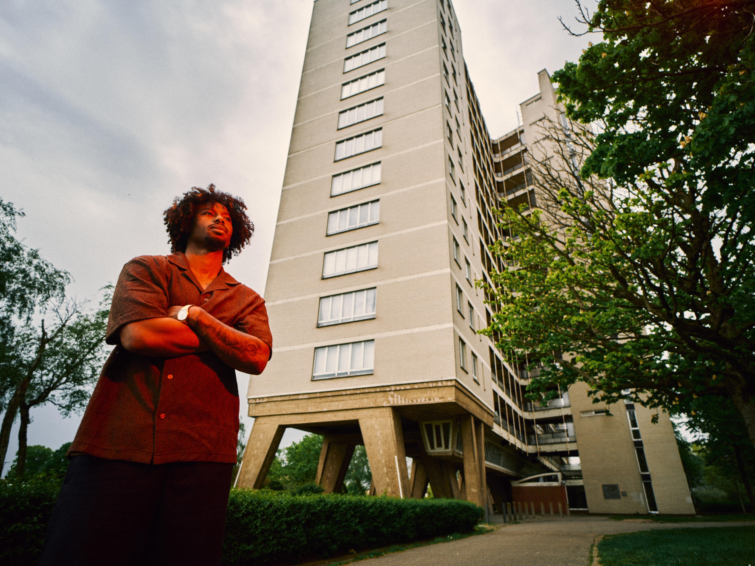 ‘Dertigers’-acteur Malik Mohammed schreef nieuwe reeks ‘Kameleon’: ‘Ik ben de eerste in mijn ...