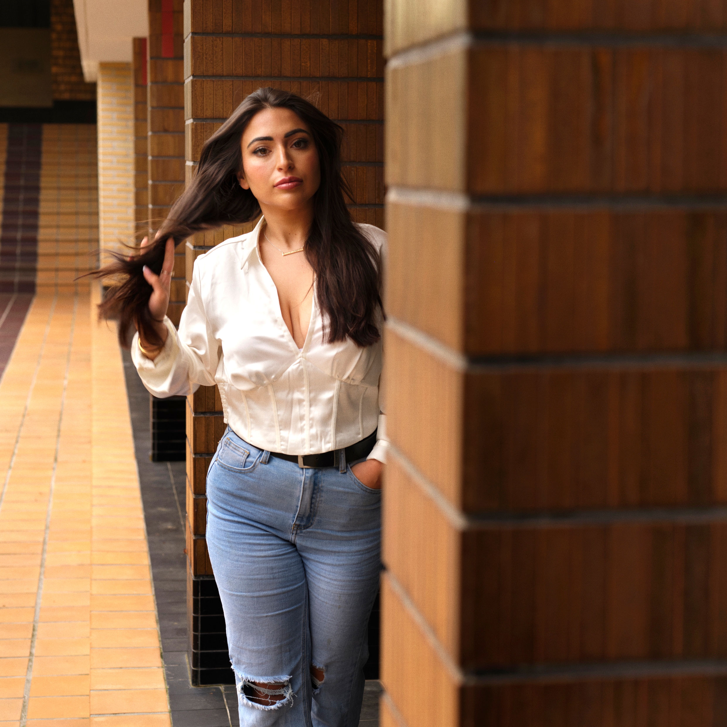 Lale Gül: ‘Feesten, alcohol, drugs, seks met de één na de ander: ik ...