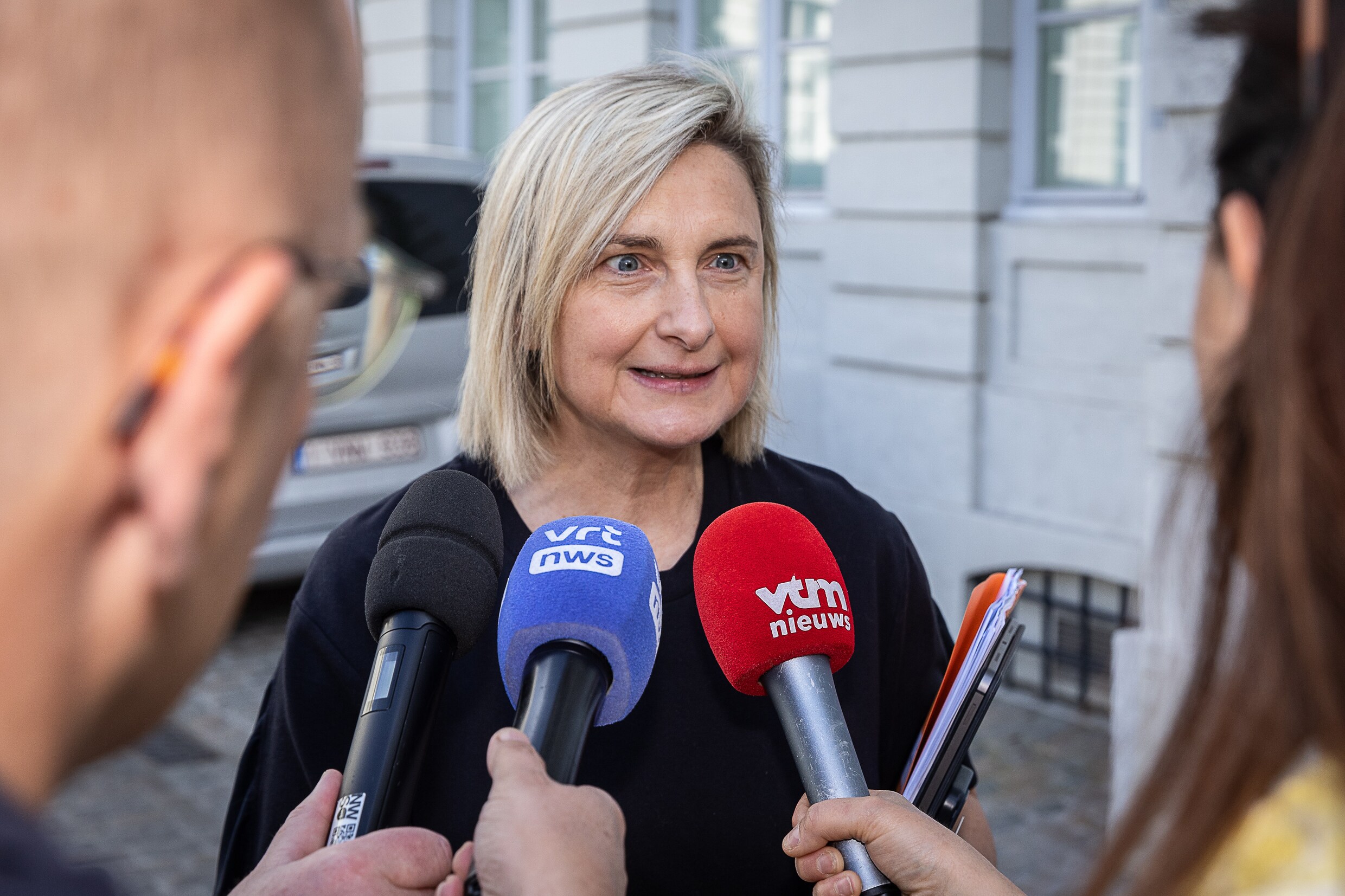 Wie krijgt straks een Vlaamse ministerpost? ‘Caroline Gennez mag hopen ...