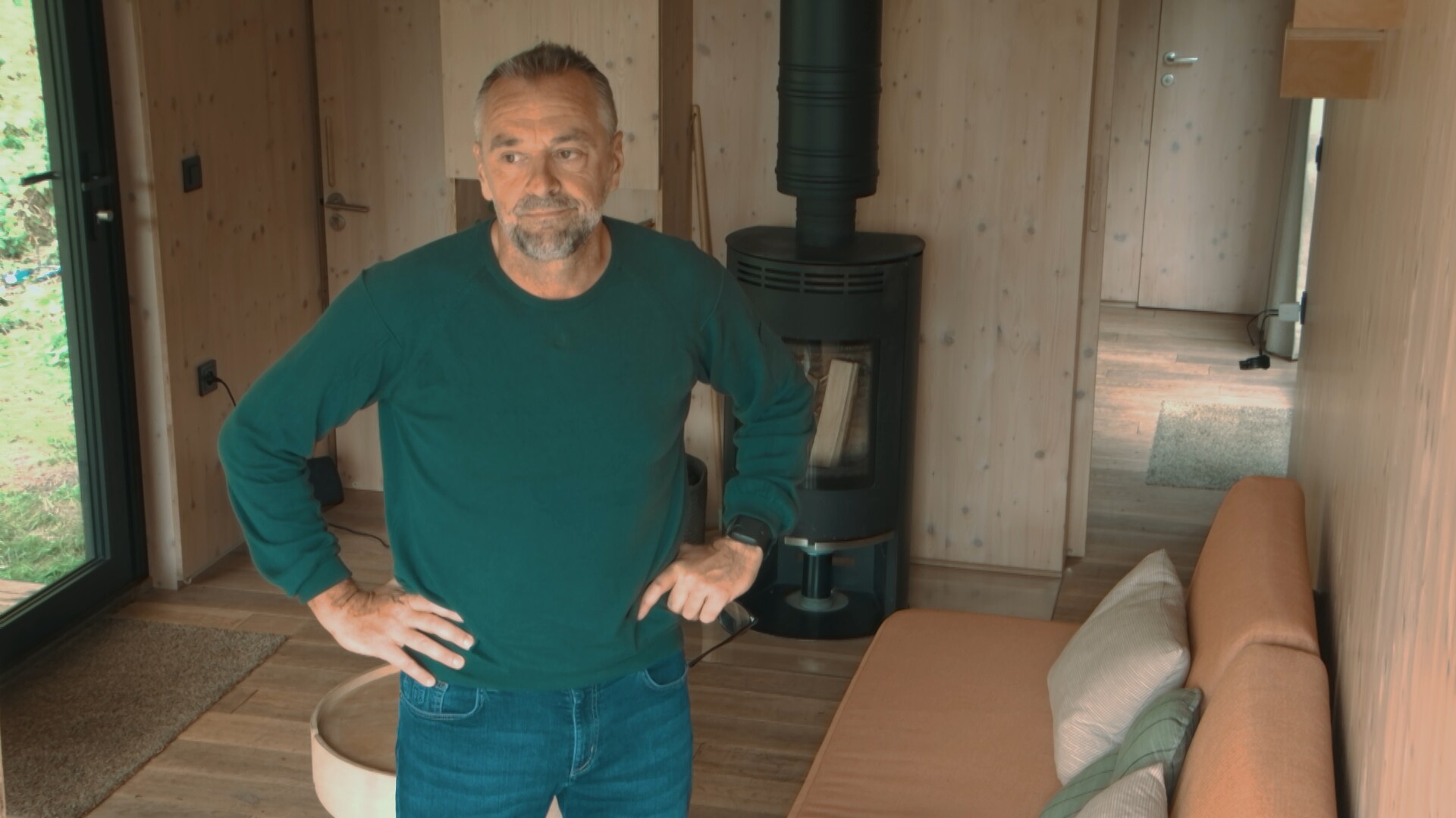 Onze tv-recensent keek 12 uur lang naar een digitaal haardvuur: ‘Wat ...