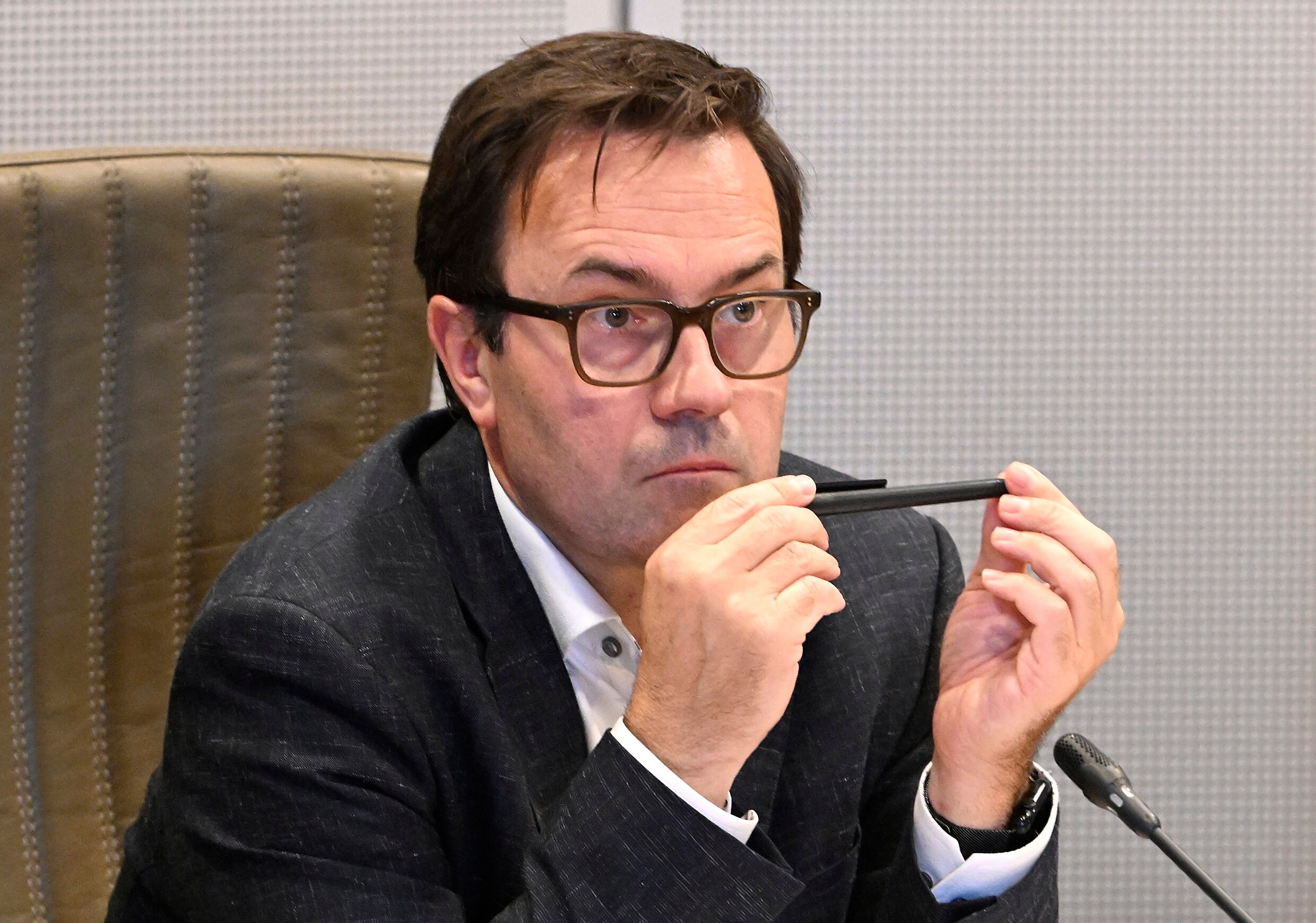 VRT-vakbonden halen uit naar CEO Frederik Delaplace na artikel in Humo: ‘Tijd om schoon schip te ...