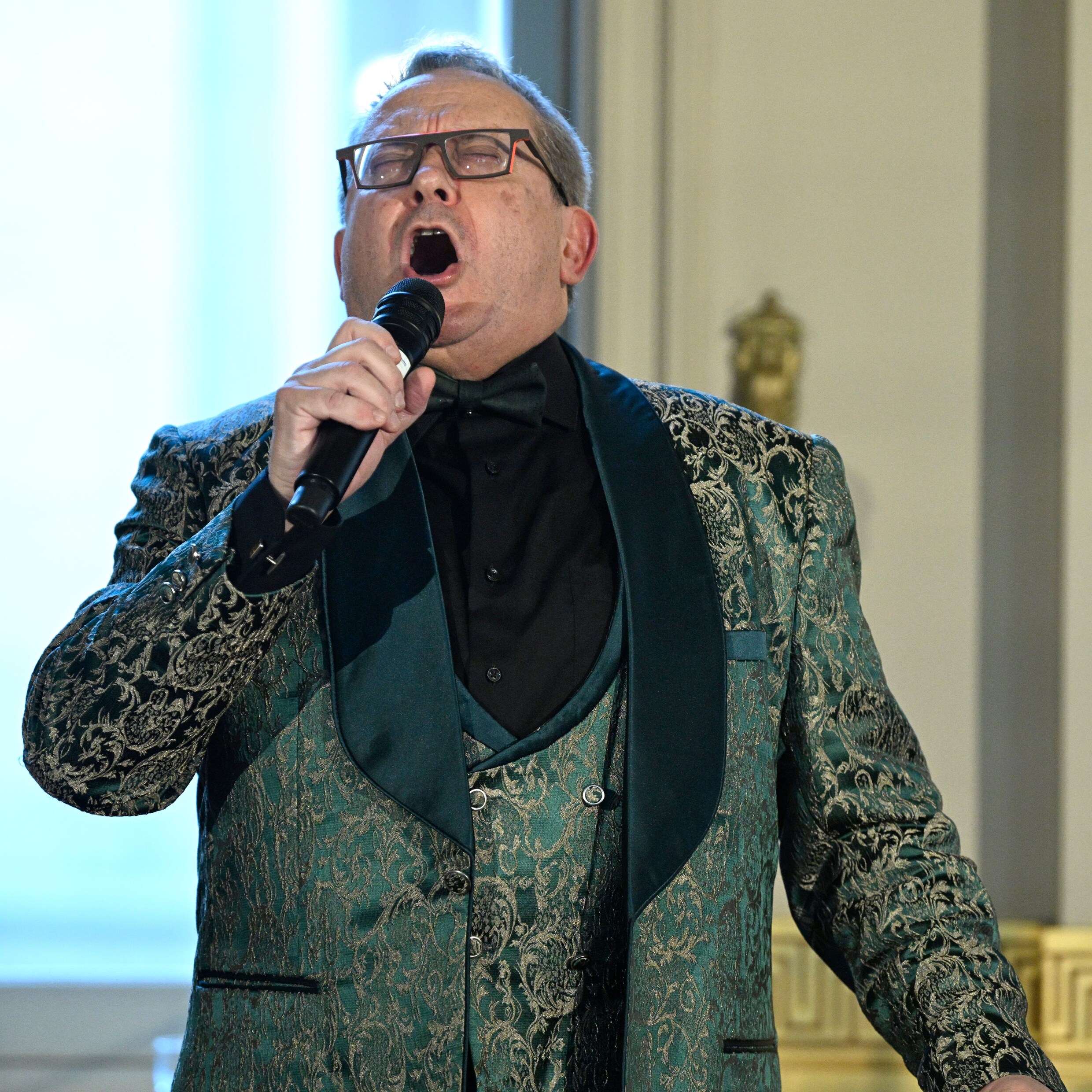 Tom Lanoye wint de Prijs der Nederlandse Letteren: ‘Hij nam de regie ...