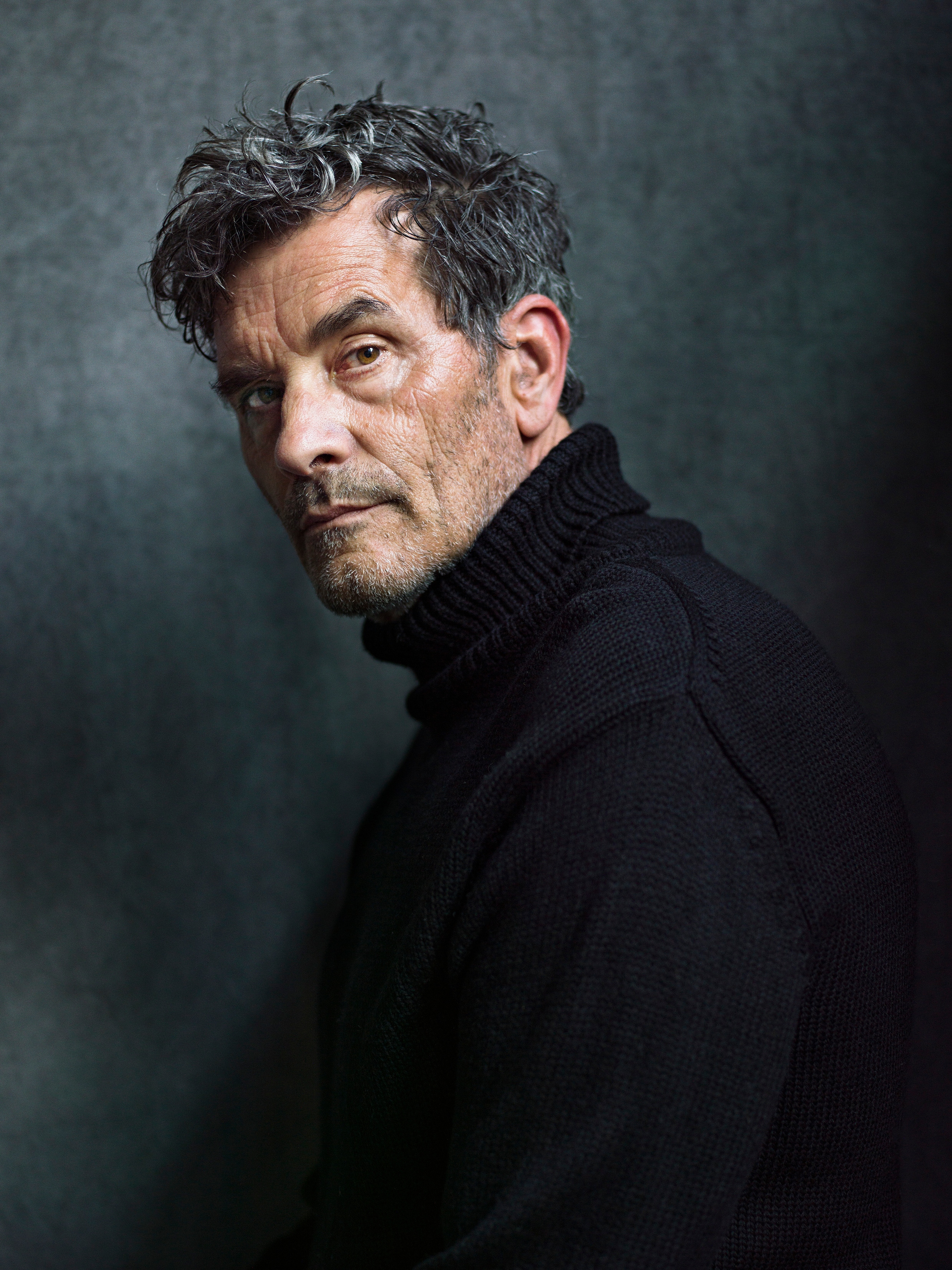 Koen De Bouw: ‘In mijn allereerste relatie zijn er dingen gebeurd die ik heel moeilijk kan ...