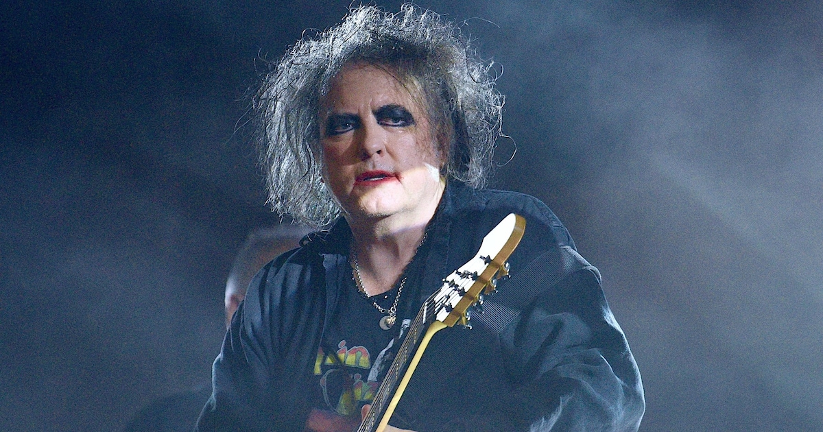 Robert Smith van The Cure: ‘In je jonge jaren romantiseer je de dood ...