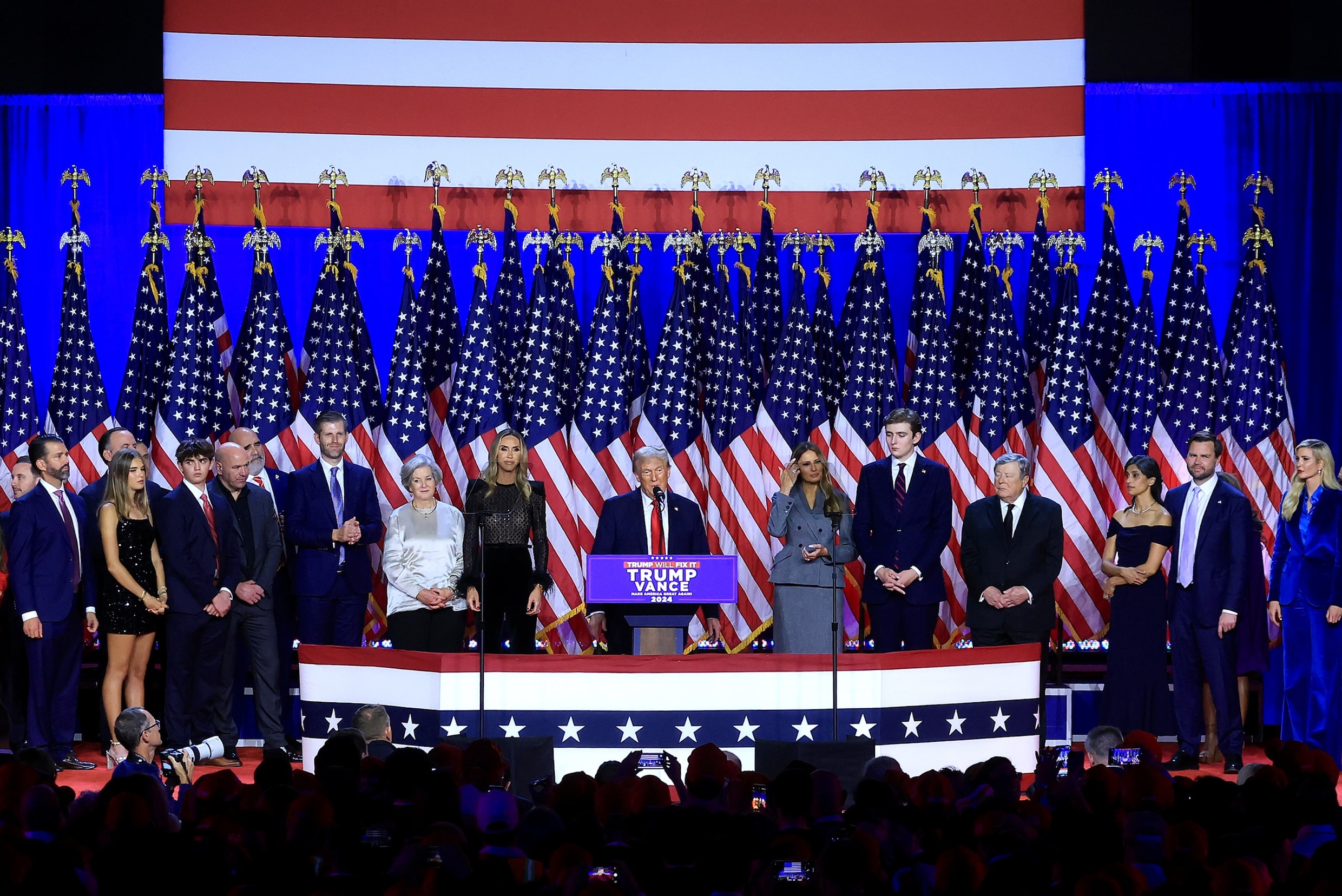 De familie van Donald Trump: Een zoon van 2 meter en 6 centimeter en ...