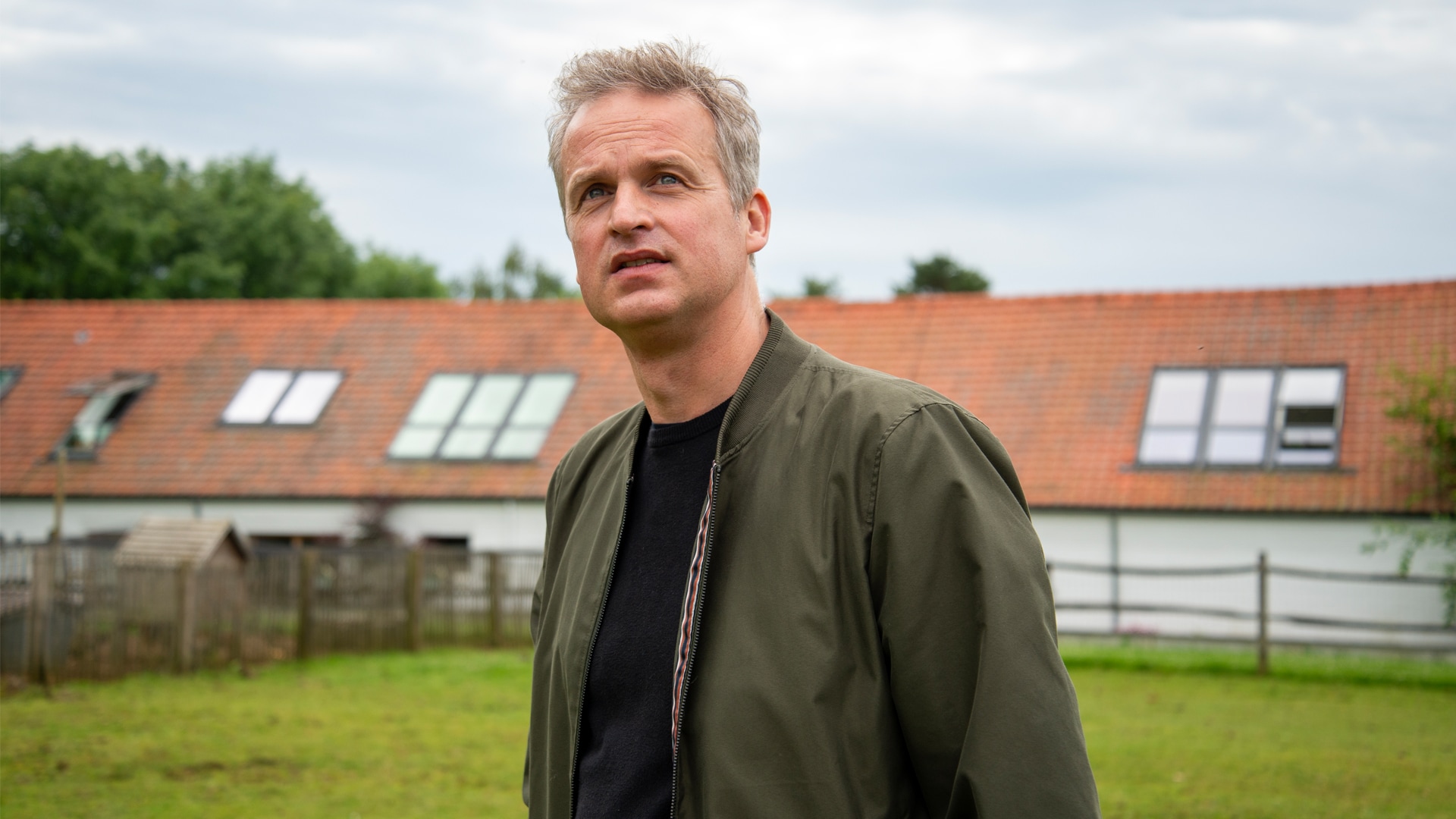 Arnout Hauben vertelde in ‘Het huis’ hoe zijn vrouw de sfeer bij ‘Het geslacht De Pauw’ sectair ...