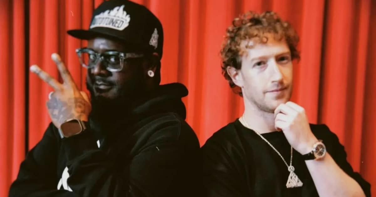 Verschrikkelijk ongemakkelijk: Mark Zuckerberg brengt een serenade over ...