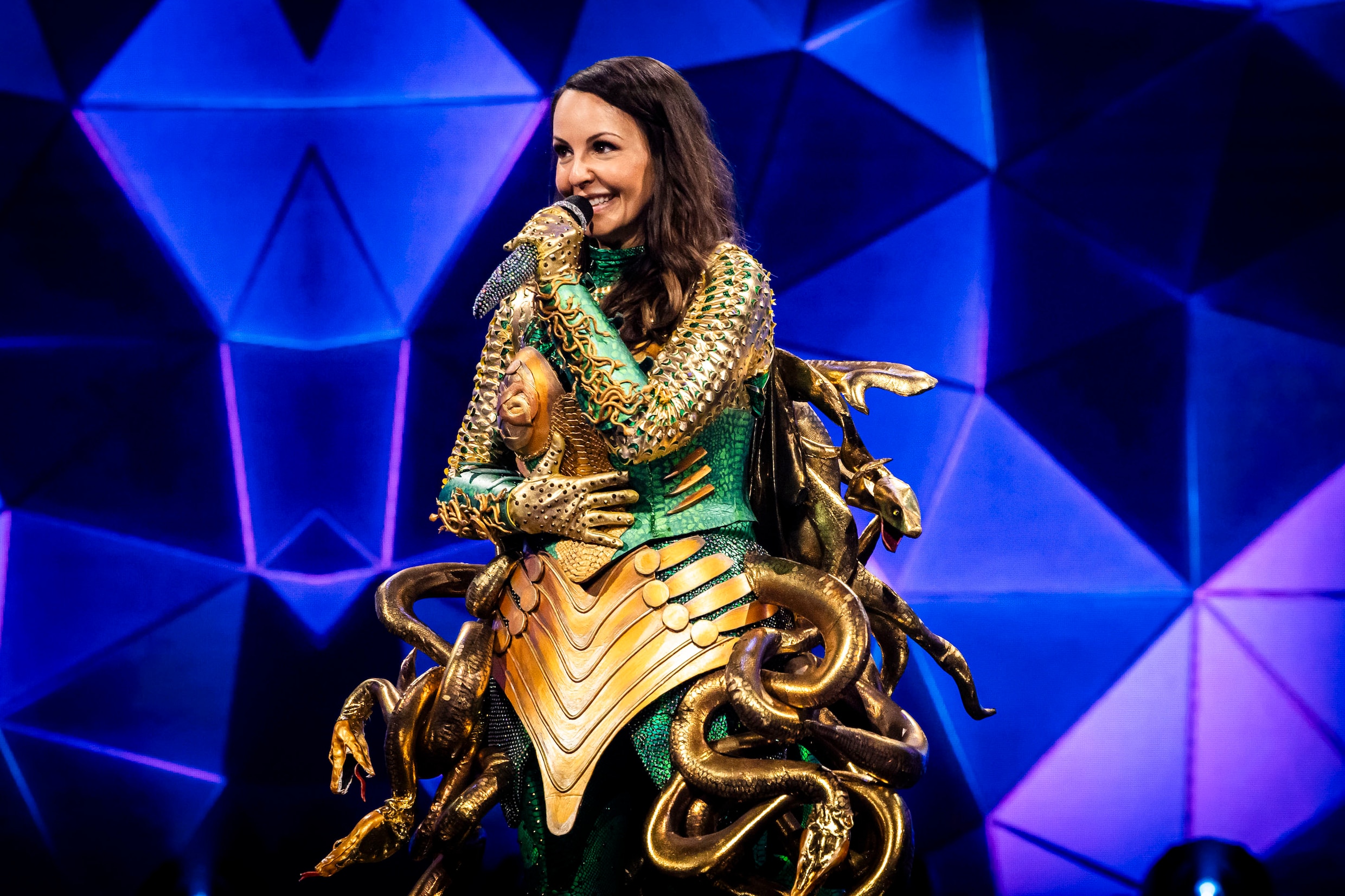 Medusa ontmaskerd als Linda van Milk Inc. in ‘The Masked Singer’: ‘Het ...