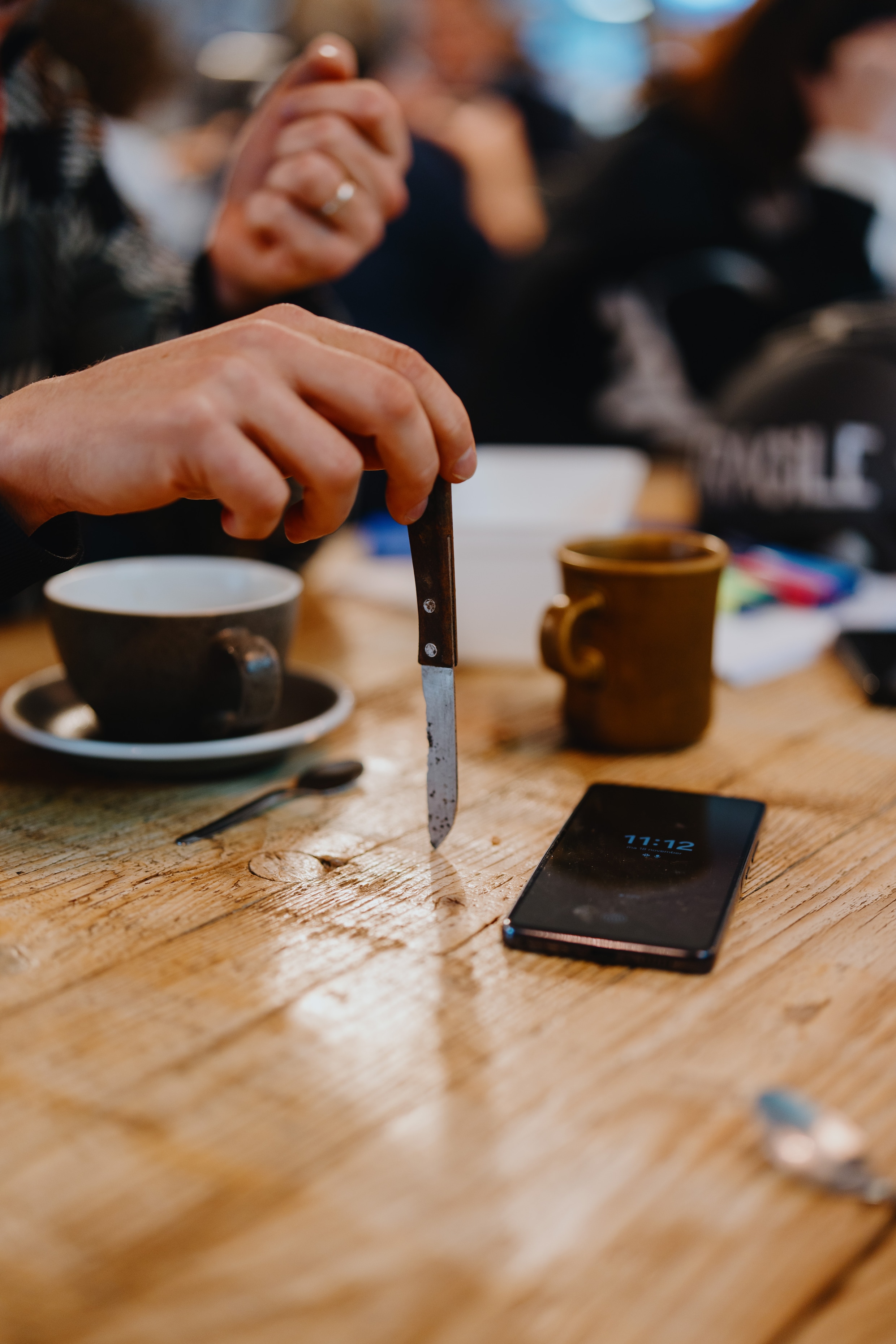 Wouter Deprez ruimt eindelijk op: ‘Ik ben de enige die pol & soc is ...