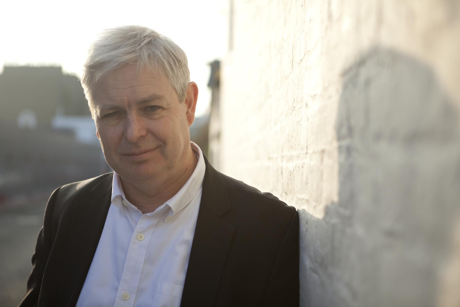 ‘Het bewijs van mijn onschuld’ van Jonathan Coe roept de vraag op ...