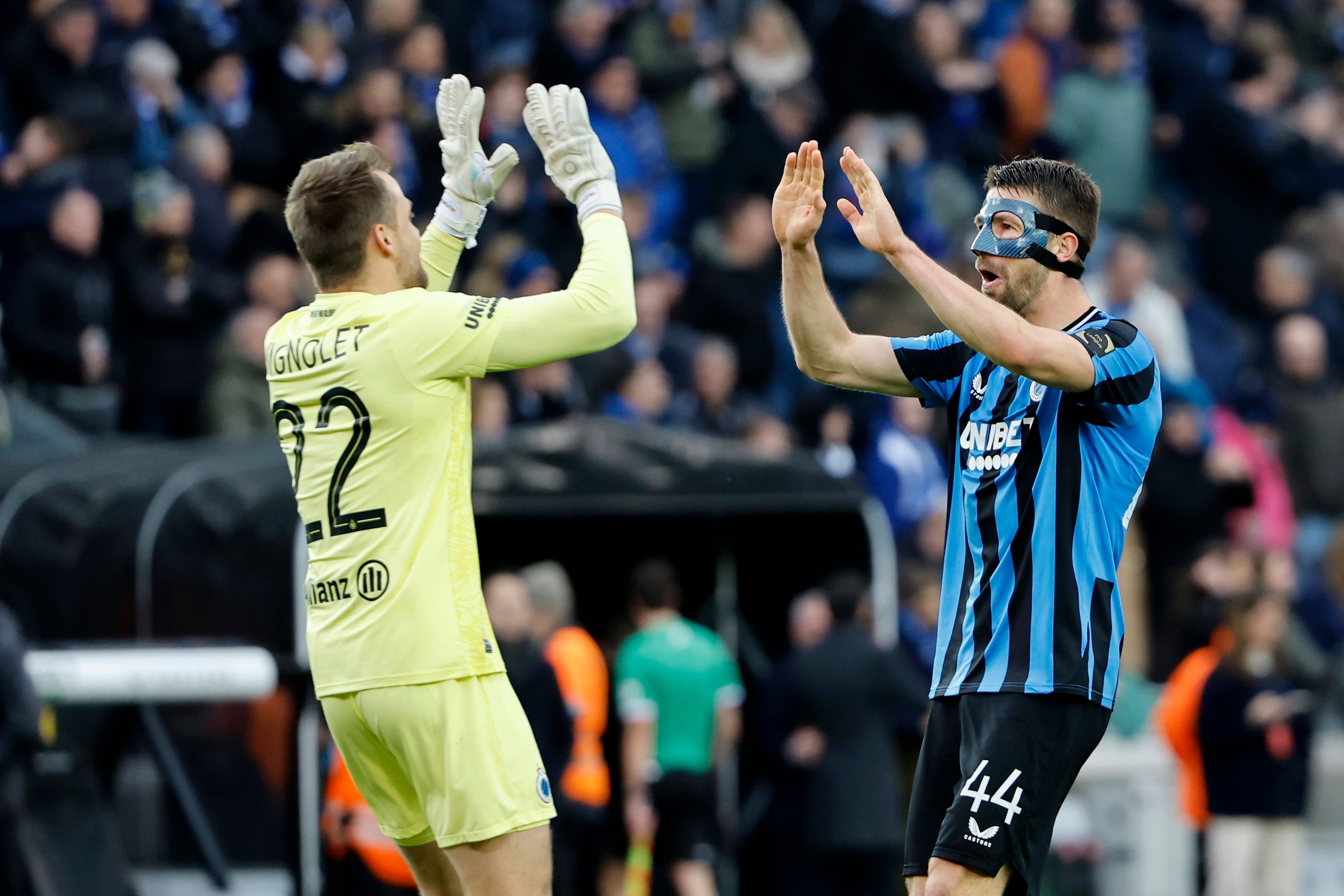 Als je ‘t geluk aan de kont hebt hangen, zoals Club Brugge, dan word je kampioen | Humo: The ...