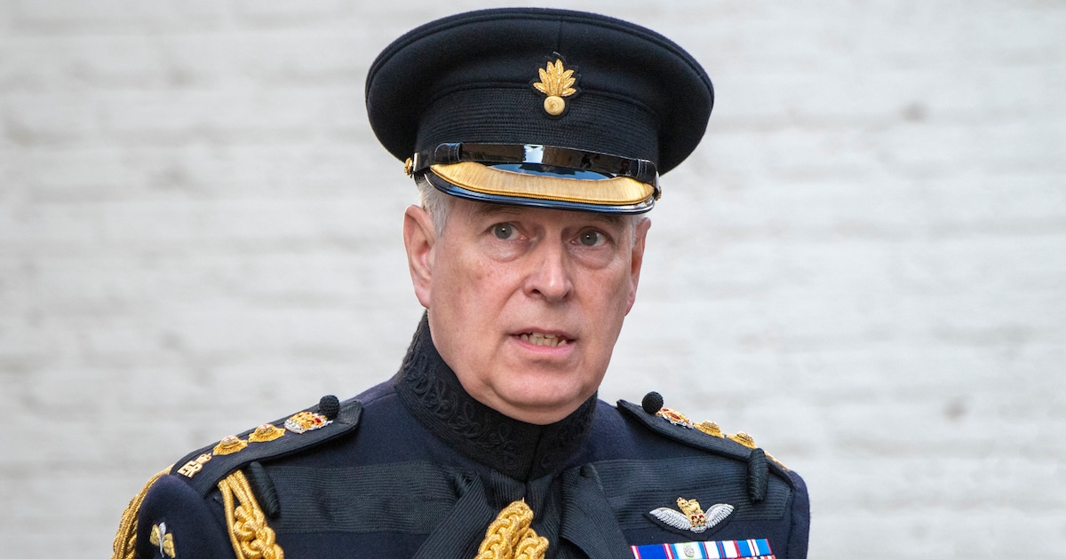 Prins Andrew in nog nauwere schoentjes door nieuwe biografie: ‘Hij ...