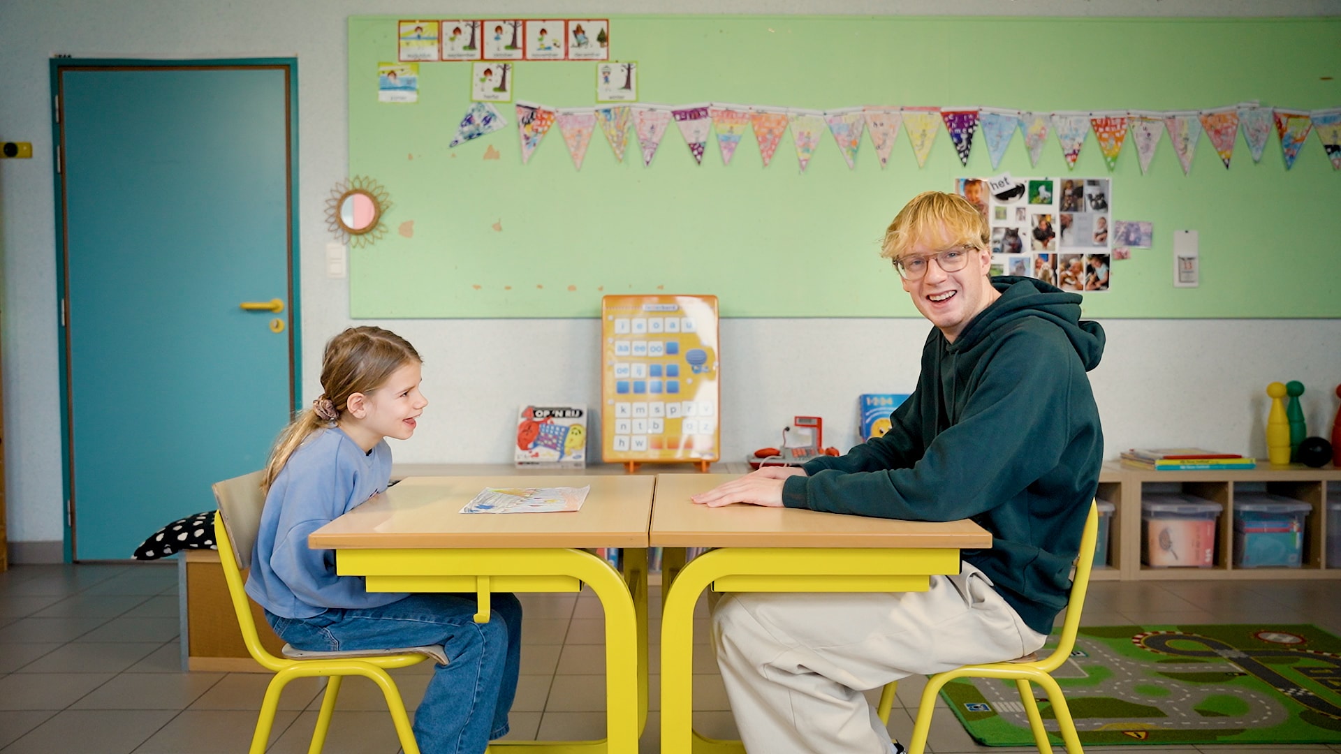Timon Verbeeck, Pascale Platel en Vincent Voeten in ‘Man bijt hond ...