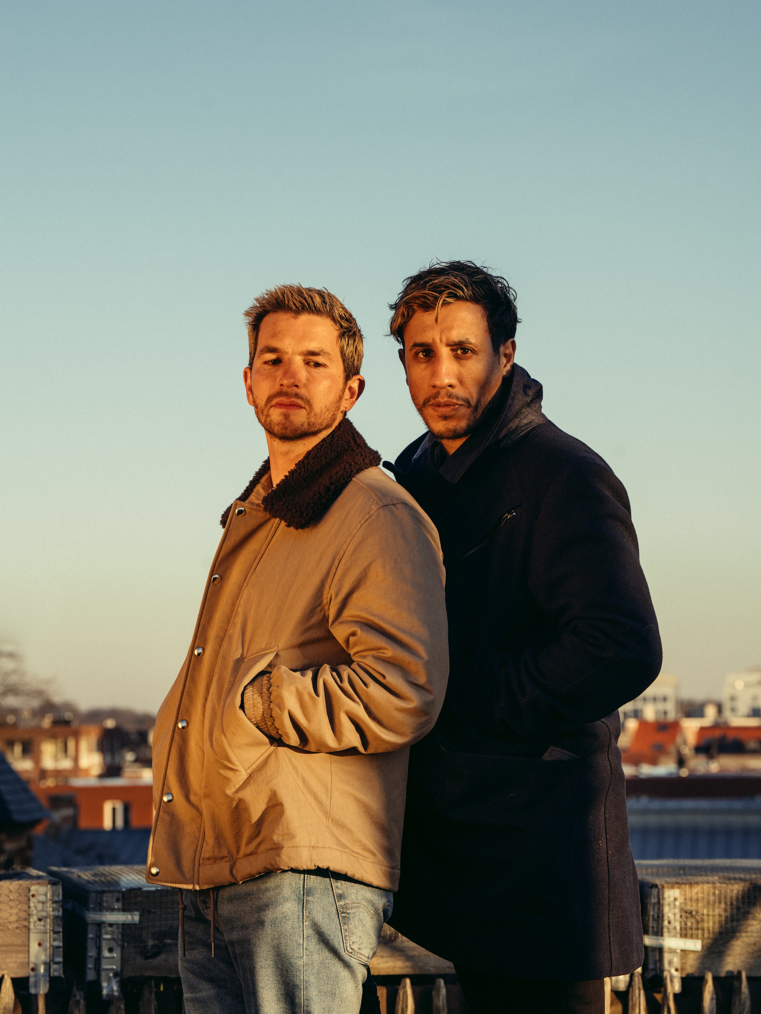 Matteo Simoni en Saïd Boumazoughe (‘Patsers’): ‘Dat Nora Gharib nu mag ...