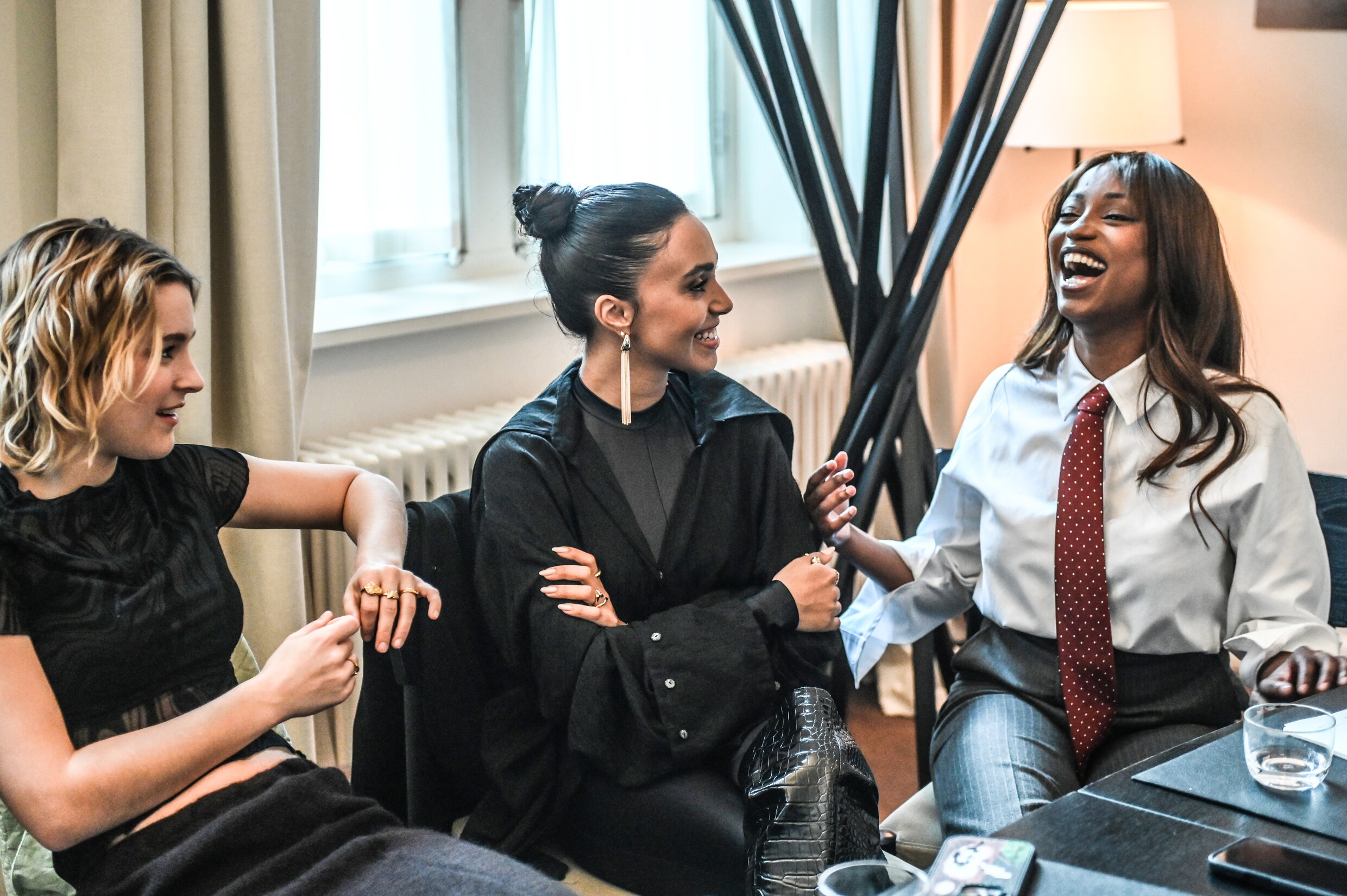 Nora Gharib, Jennifer Heylen en Pommelien Thijs: ‘Het drugsmilieu is ...