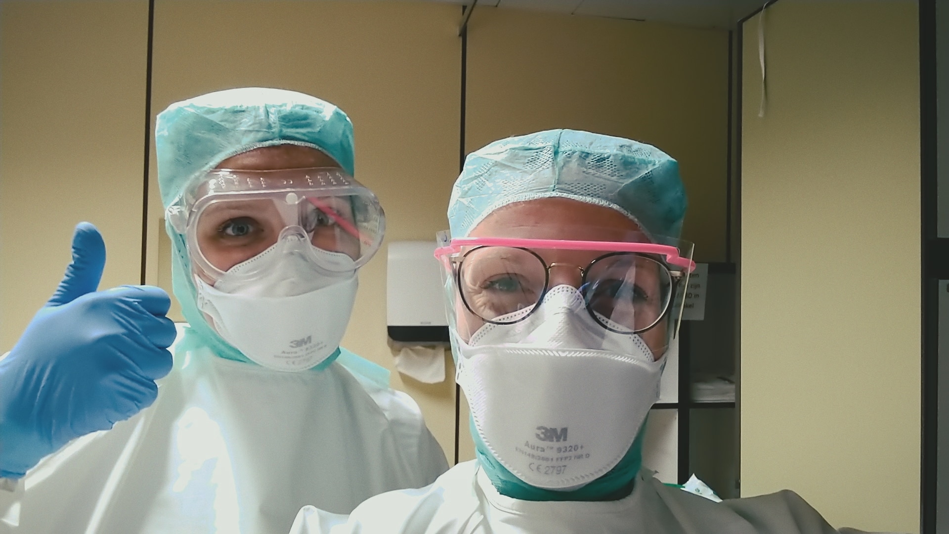 Recensie ‘Lockdown 2020: blijf in uw kot!’ op VRT 1 ★★★☆☆ | Humo: The Wild Site