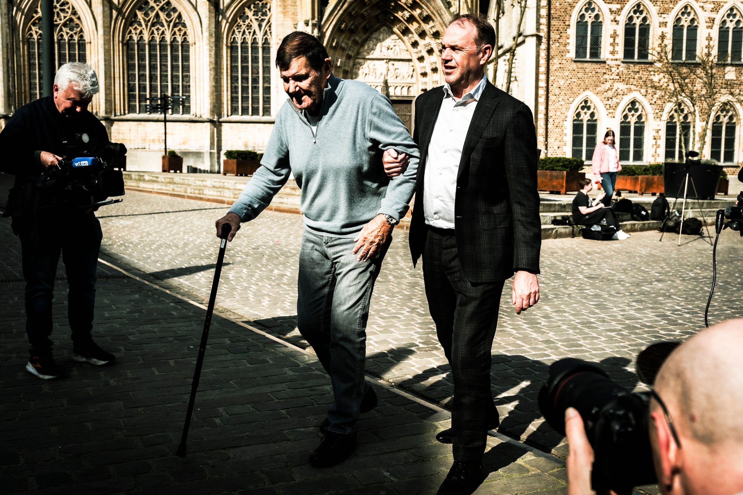 Het drugsproces Costa: alle spilfiguren aanwezig, alleen de stoel van ...