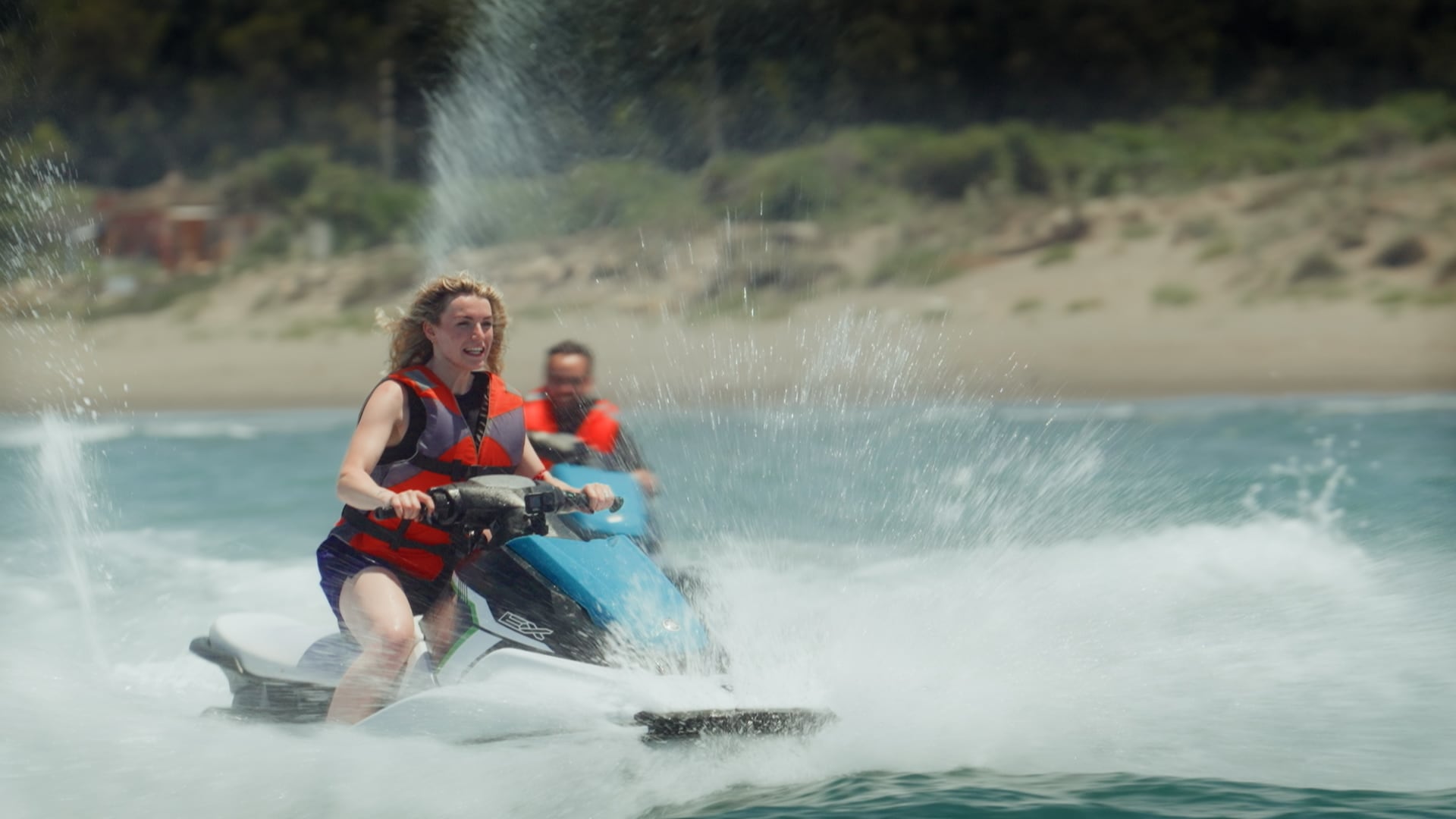 Recensie ‘Gloria Mundi’ met Gloria Monserez en Kamal Kharmach op VRT 1 ...