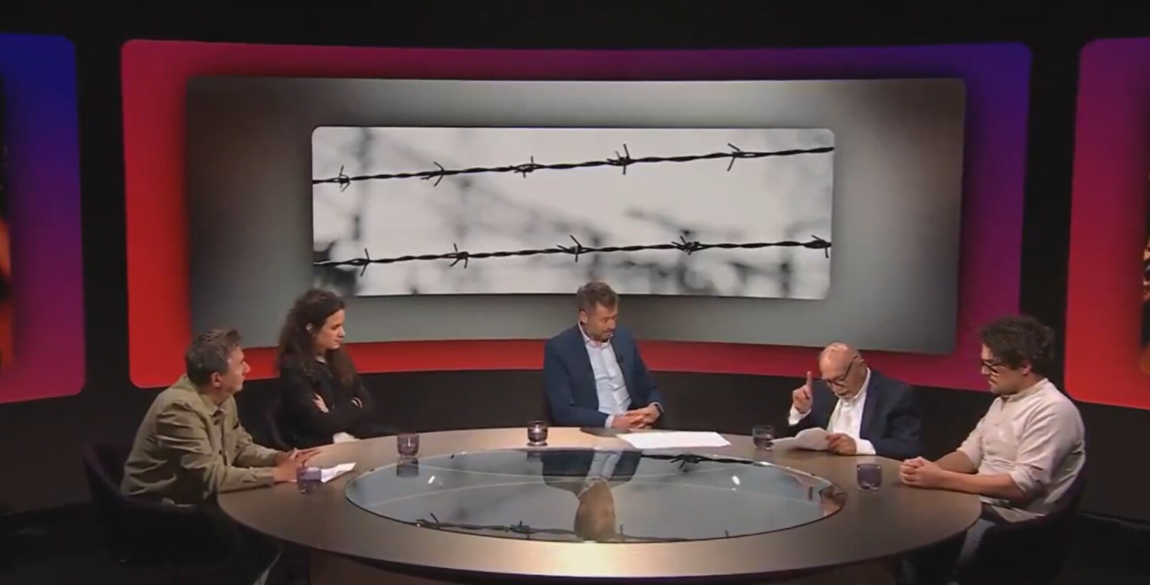 Helaas voor Eric Goens had één persoon in ‘Bar Goens’ niet zoveel zin ...