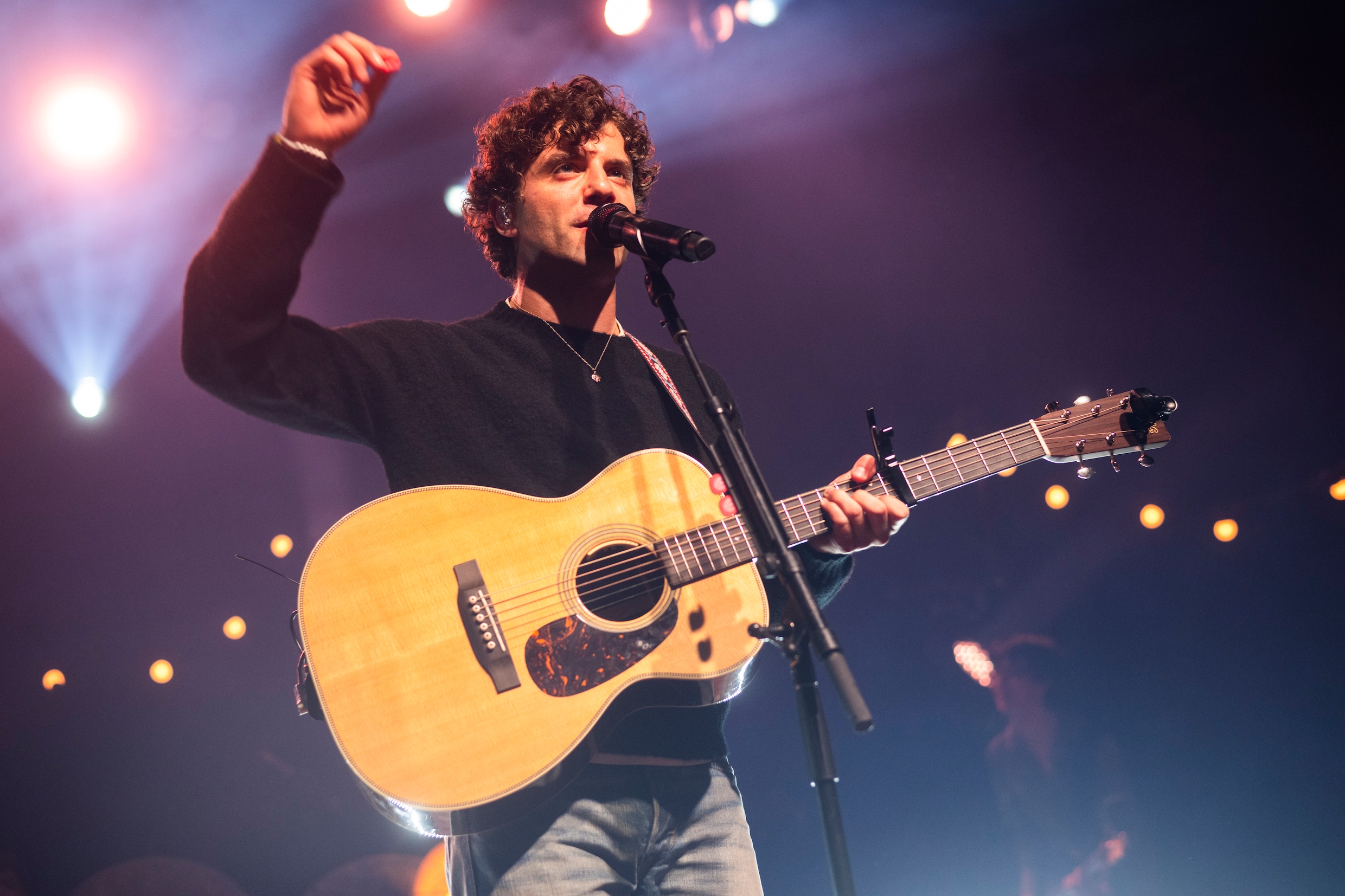 Recensie Mark Ambor in La Madeleine: een verdunde Ed Sheeran ★★½ ...