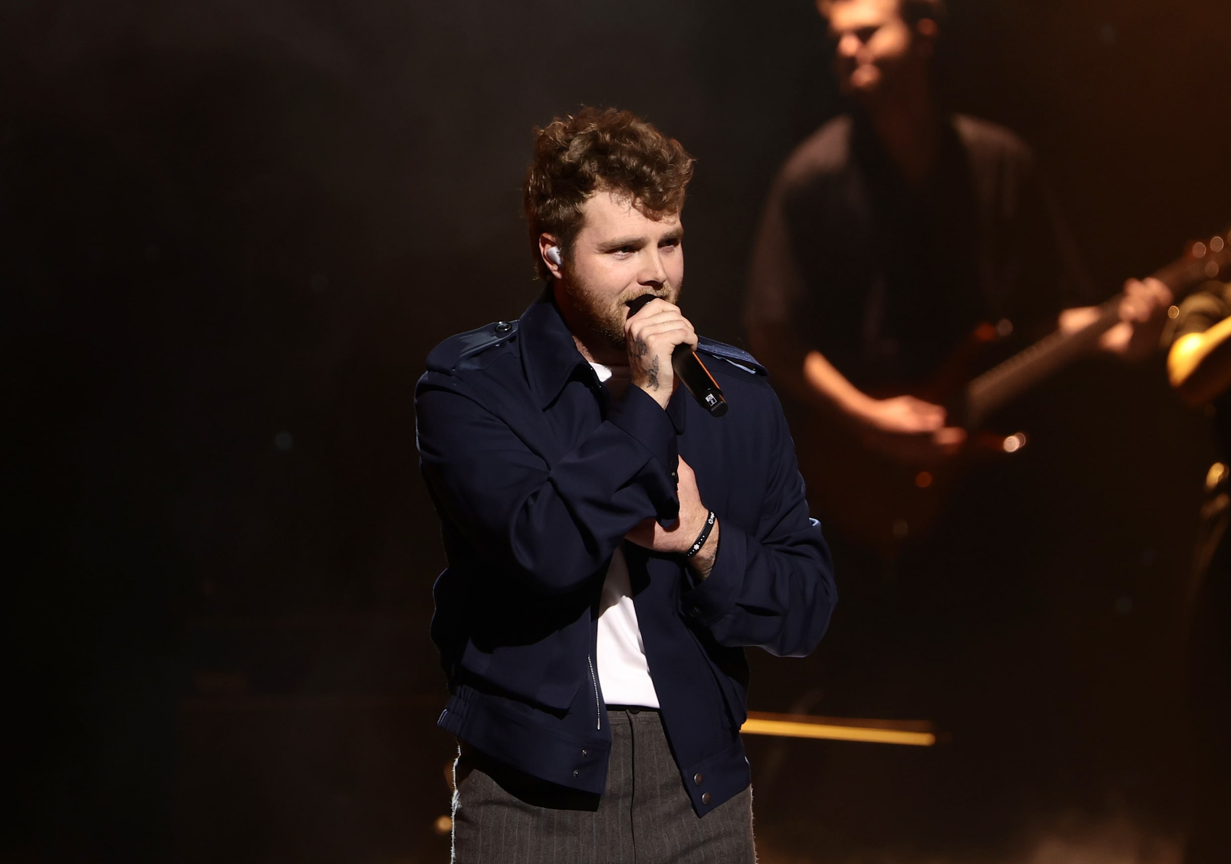 ‘Ordinary’ van Alex Warren is momenteel ieders openingsdans, zelfs die ...