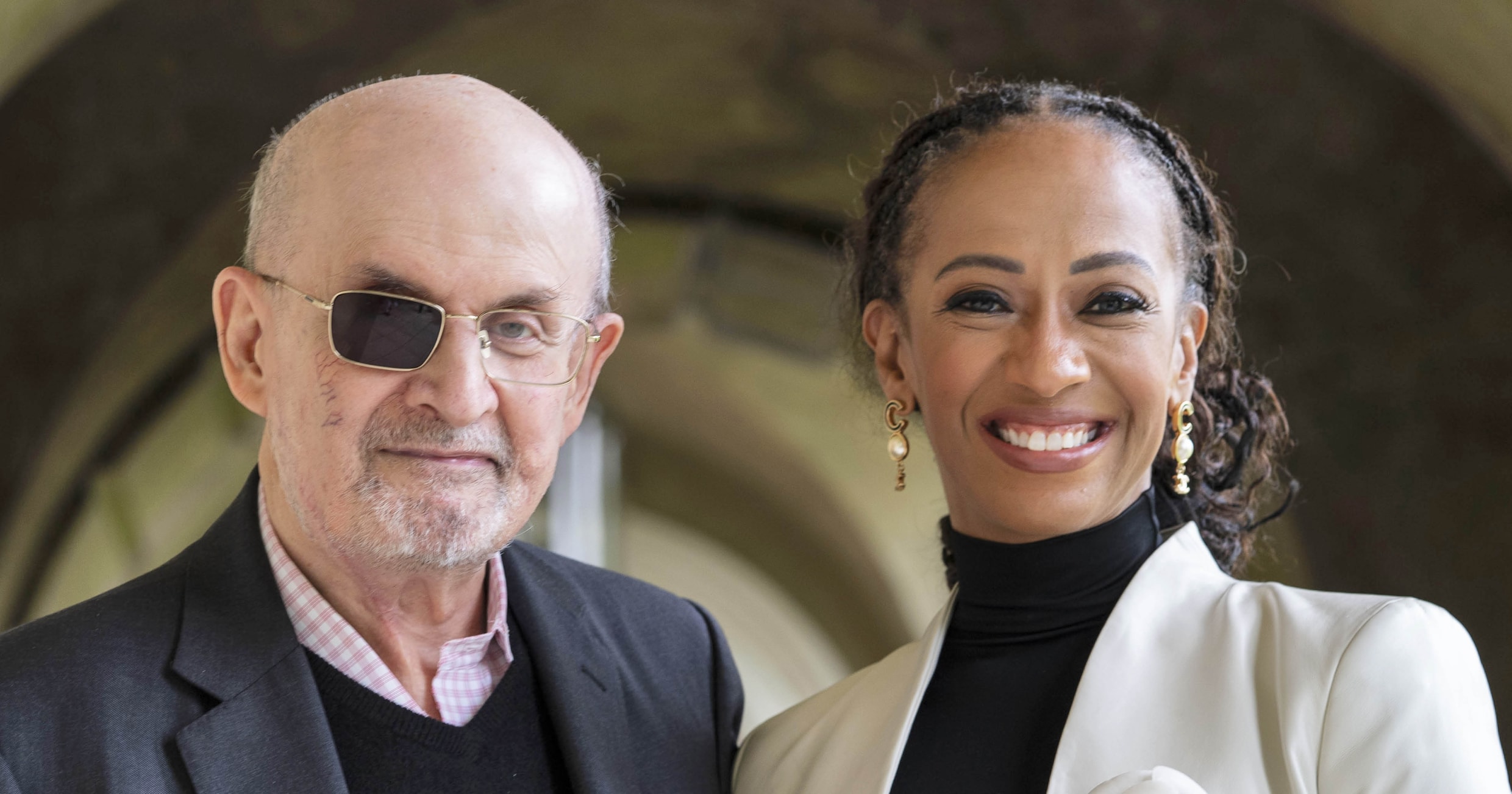 Rachel Eliza Griffiths, de vrouw van Salman Rushdie: ‘Die man heeft een ...