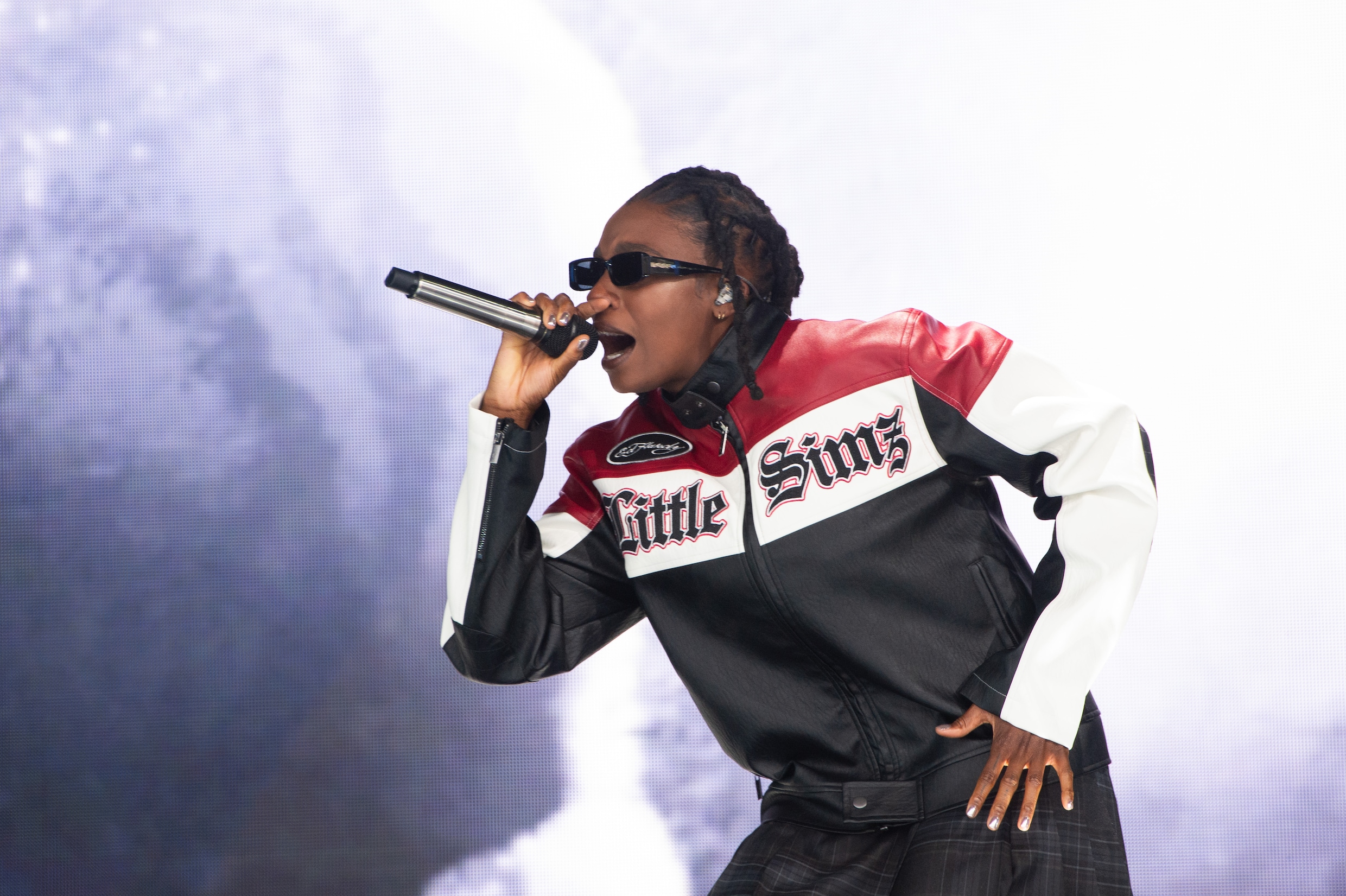 Little Simz is pijnlijk eerlijk op haar nieuwste plaat: ‘Dat er vandaag ...