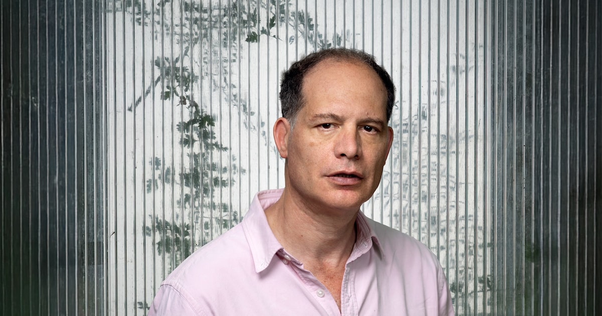 In ‘Zomergasten’ noemde Simon Kuper zichzelf kil, maar over de ...