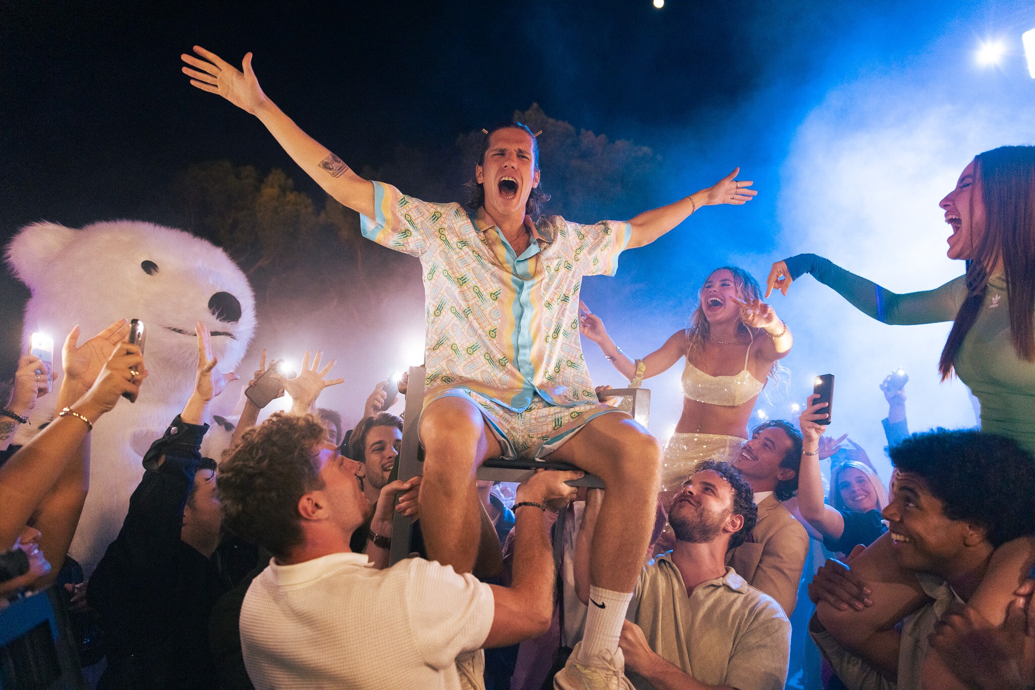 Vanavond op tv: De journalisten die Harvey Weinstein ten val brachten, een flamboyante Jason ...