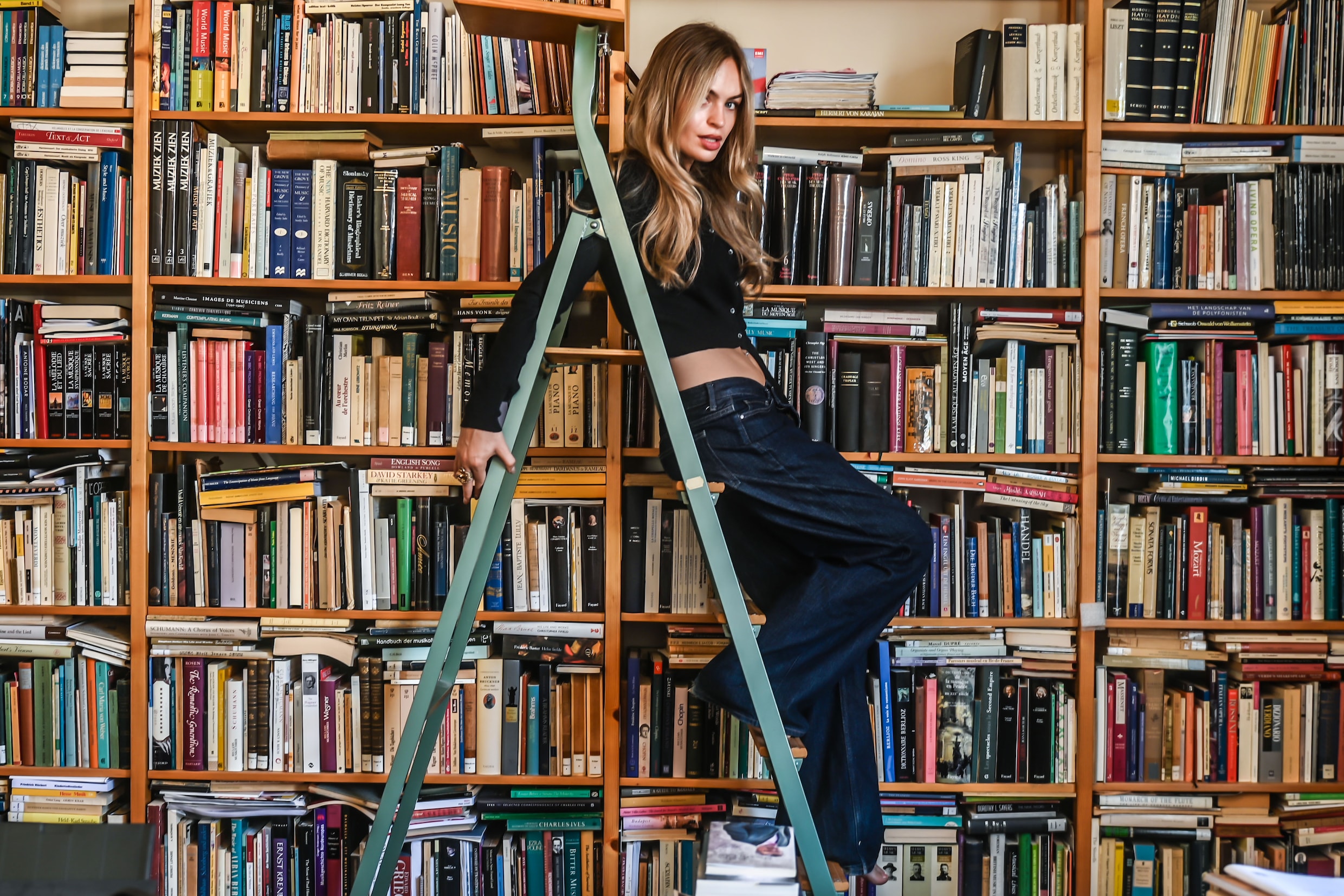 Anna-Livia Smekens, halfzus van Delphine Lecompte, in ‘De slimste mens ...