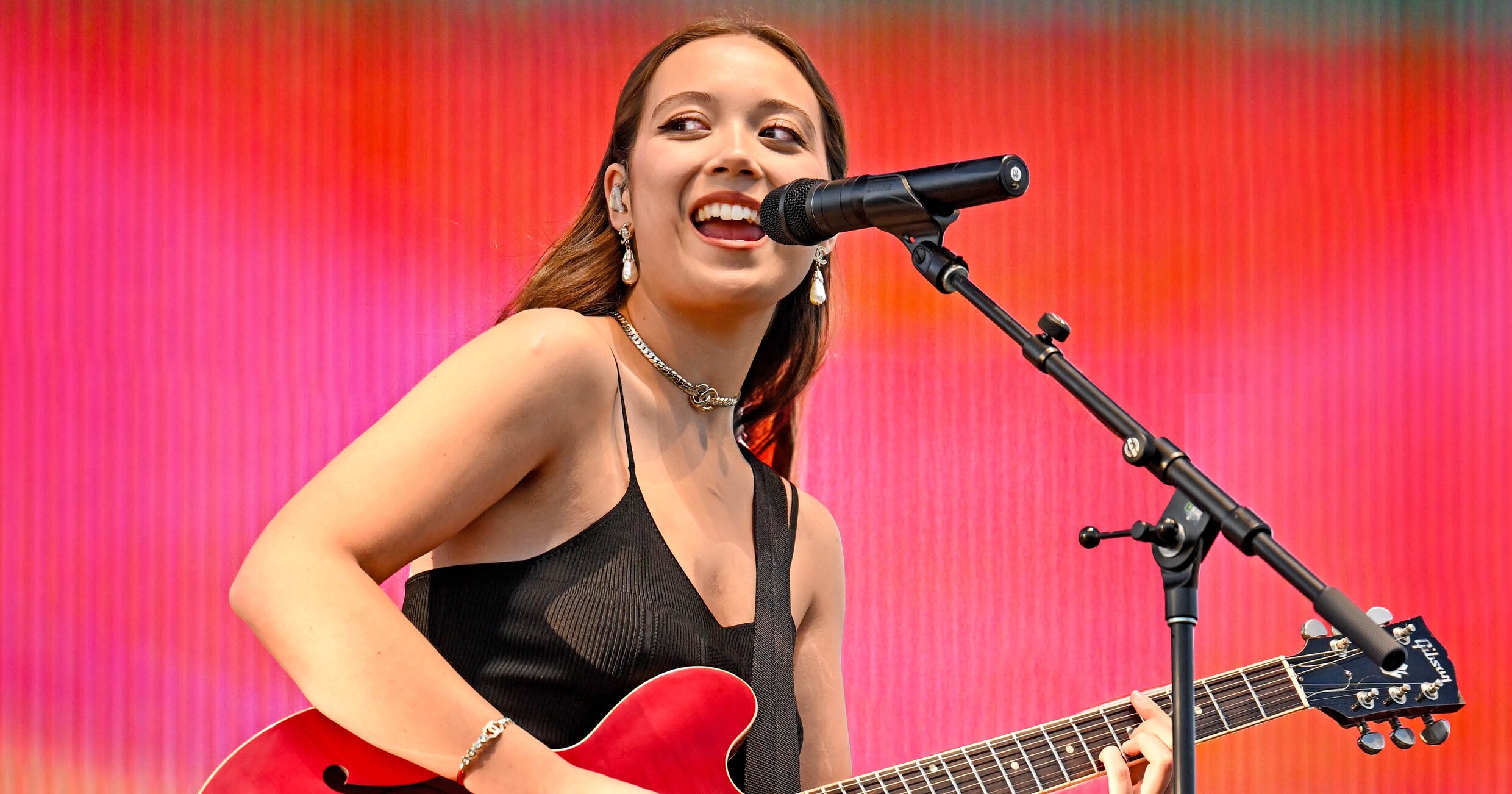 Soulwax lost nieuw materiaal en kondigt tournee aan • Olivia Rodrigo ...