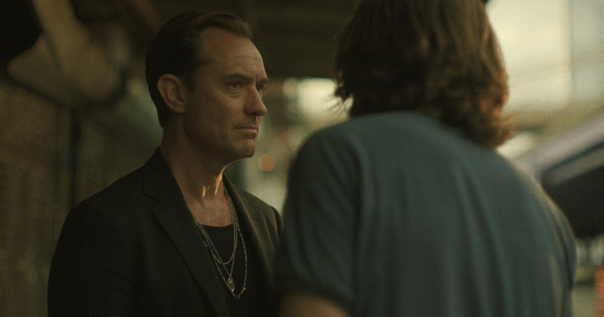 Van Jude Law in ‘Black Rabbit’ tot Jennifer Aniston in ‘The Morning ...