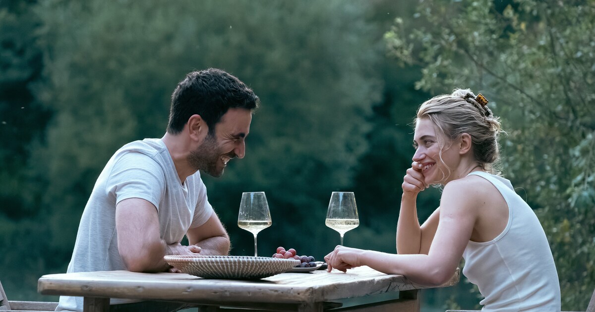 Romcom ‘All of You’ bekijkt u beter níét met uw partner: ‘Je maakt me ...