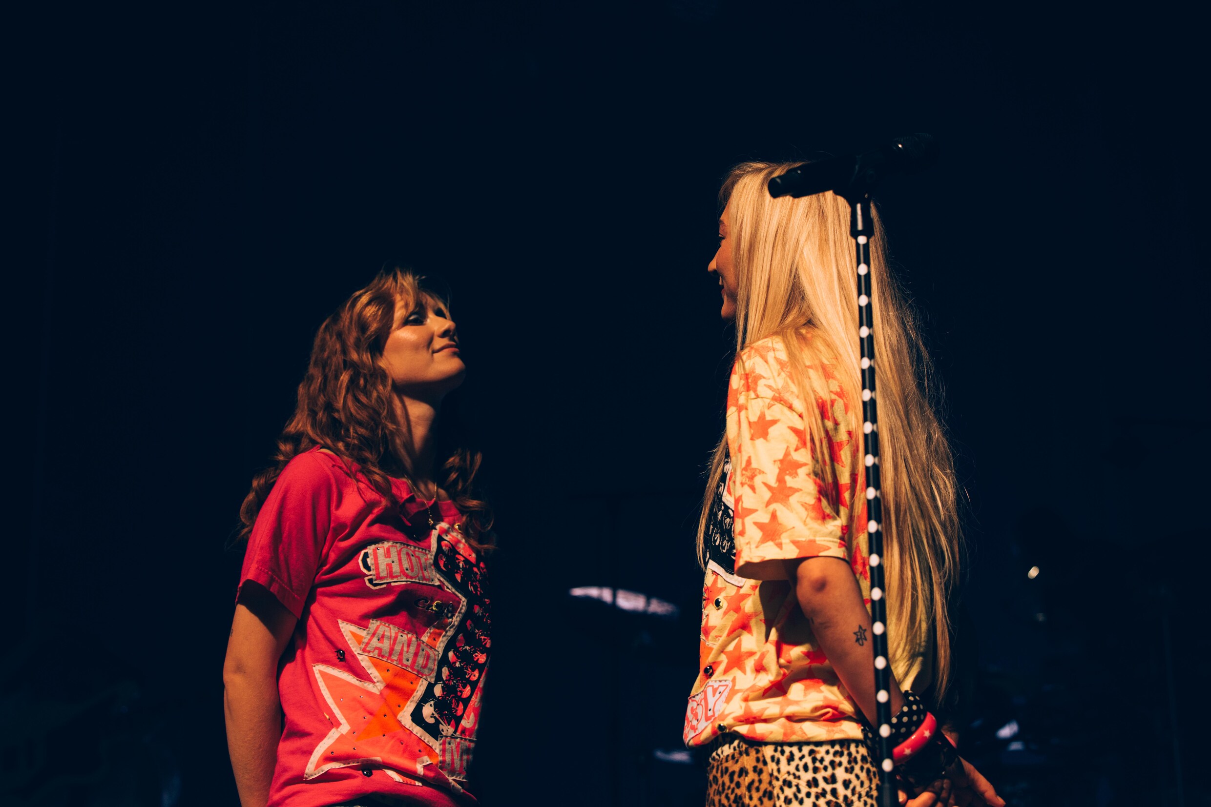 31 songs, waarvan ruim de helft hitwaardig: Froukje en S10 vieren hun ...