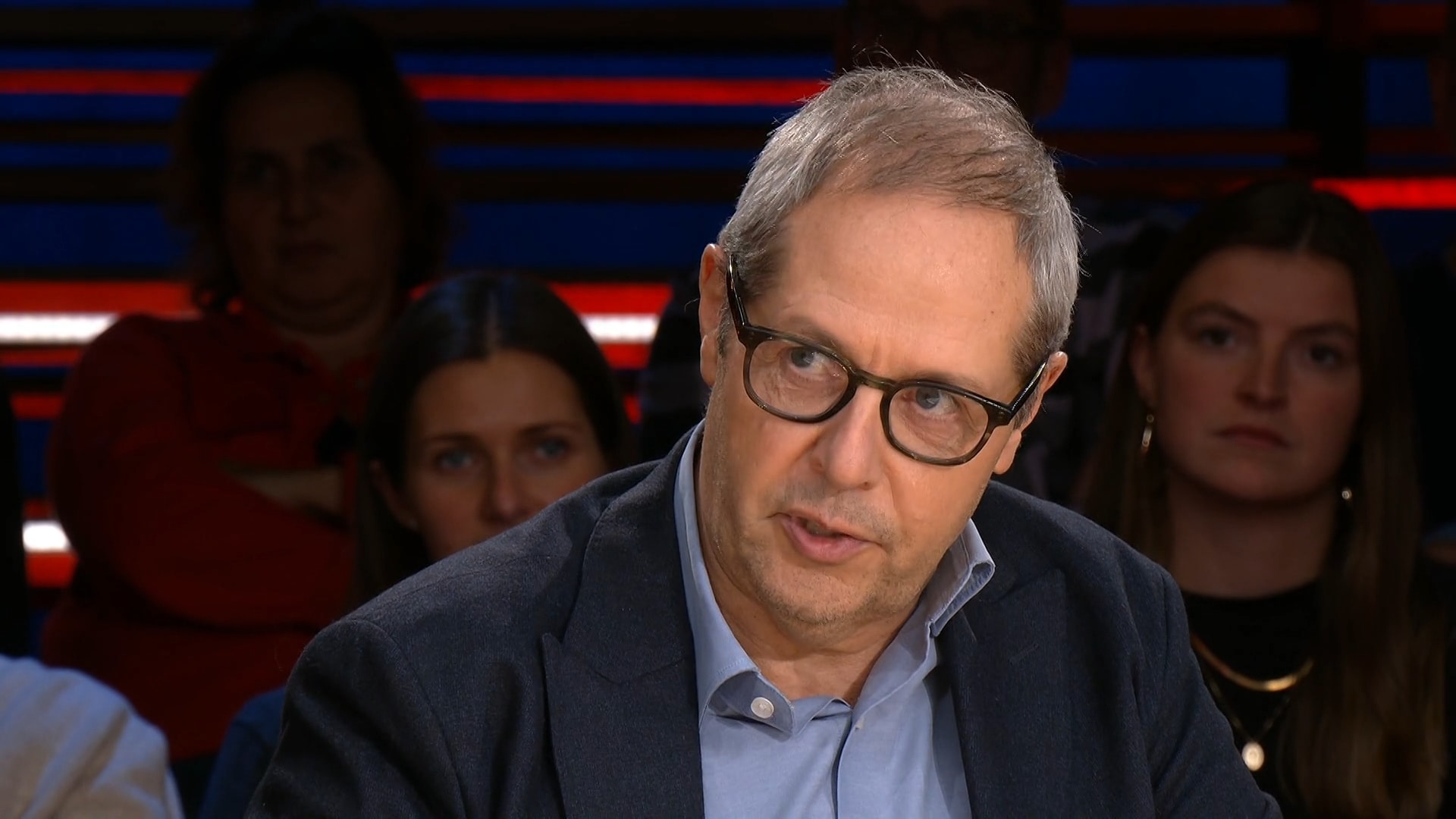 In ‘De tafel van Tine’ vormden de ouders van Aero tegenwicht tegen de boosheid die transpersonen ...