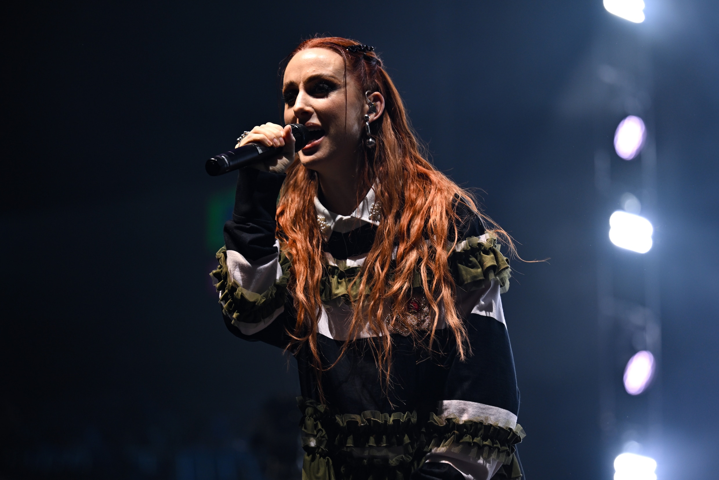 Timothée Chalamet ontkracht EsDeeKid-geruchten in muziekvideo • Sean ...